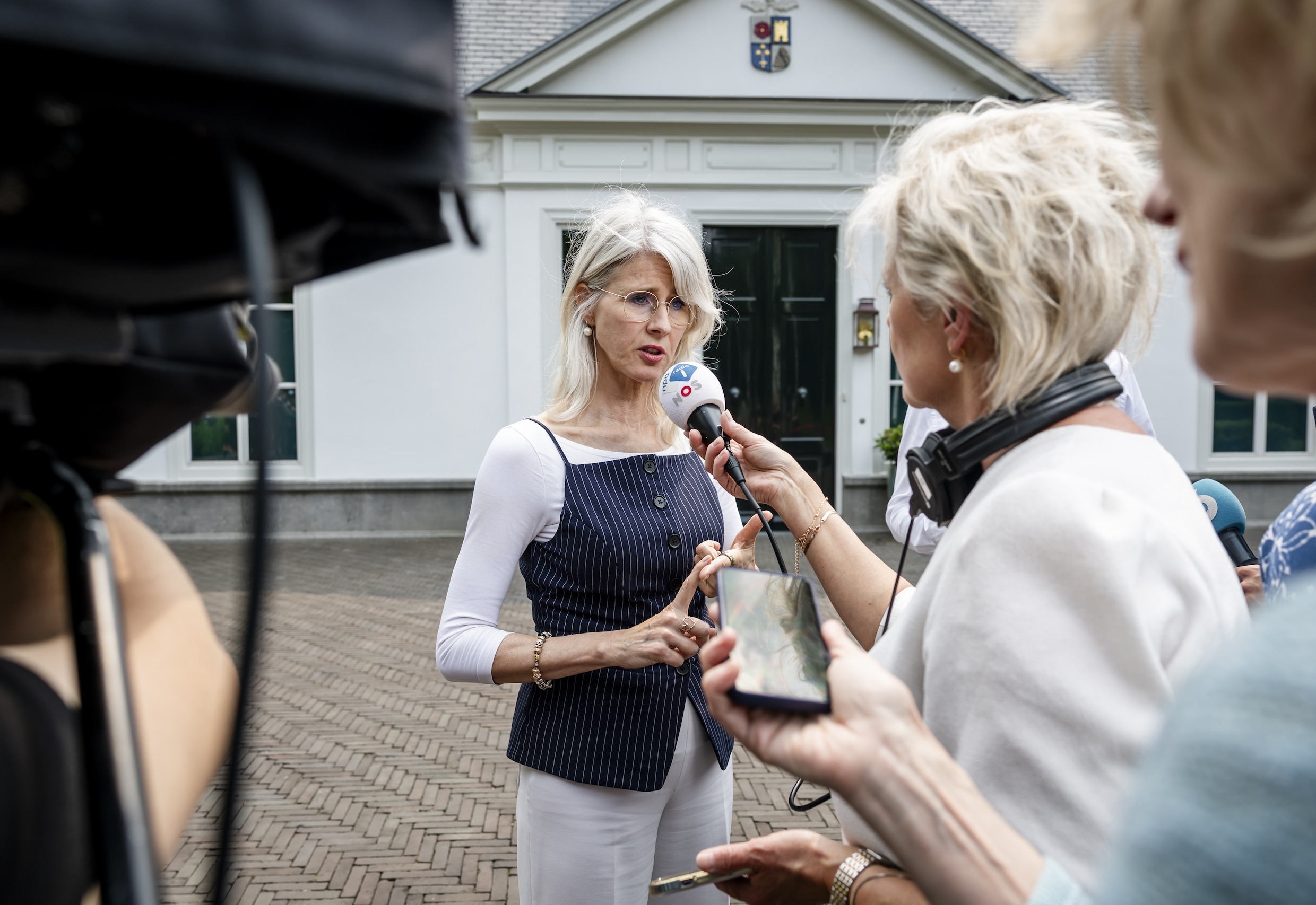 Minister Keijzer trekt omstreden huurbevriezing per direct in nu ...