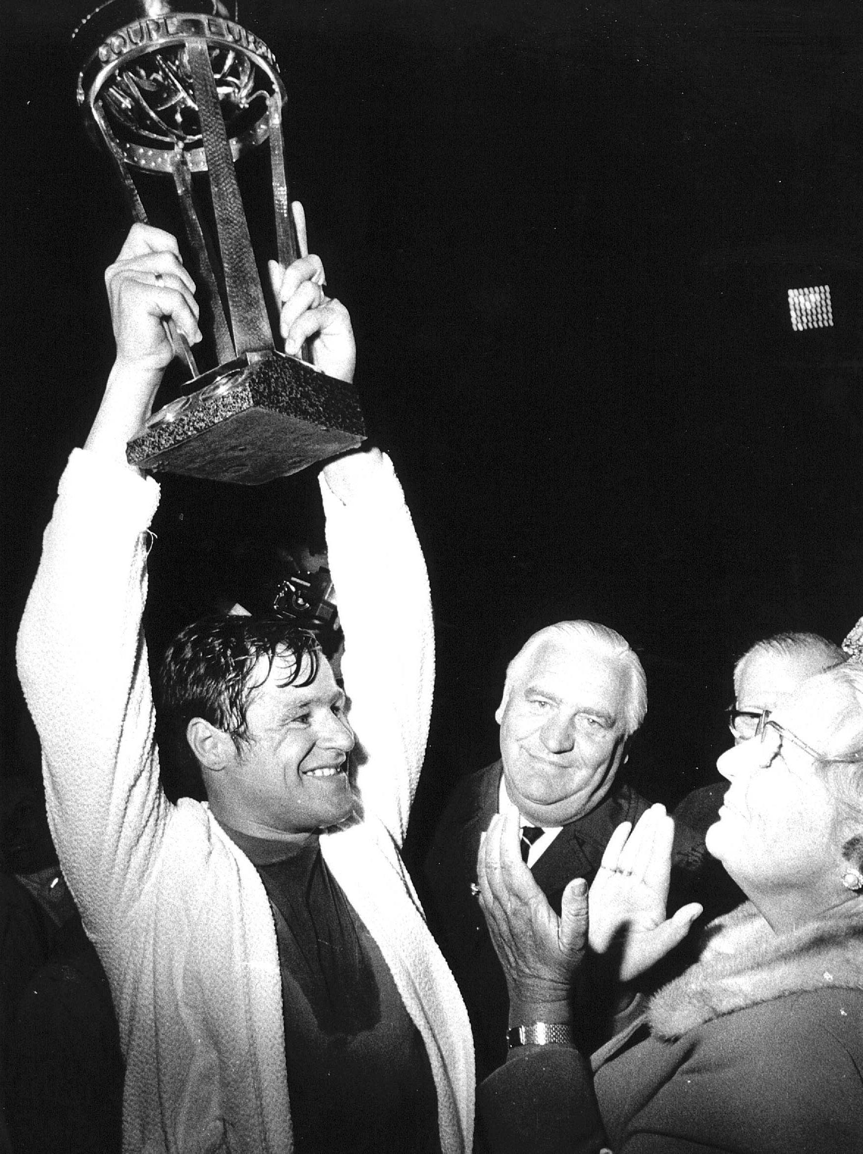 Oud-international Rinus Israel, IJzeren Rinus, was bikkelhard ...