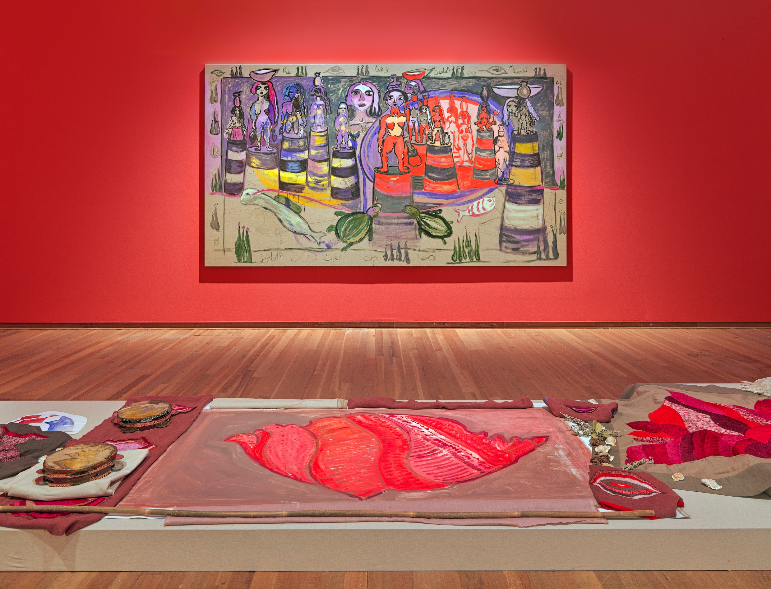 In de entree heeft de Libanese kunstenaar Mounira Al Solh de bezoeker al helemaal te pakken | de ...