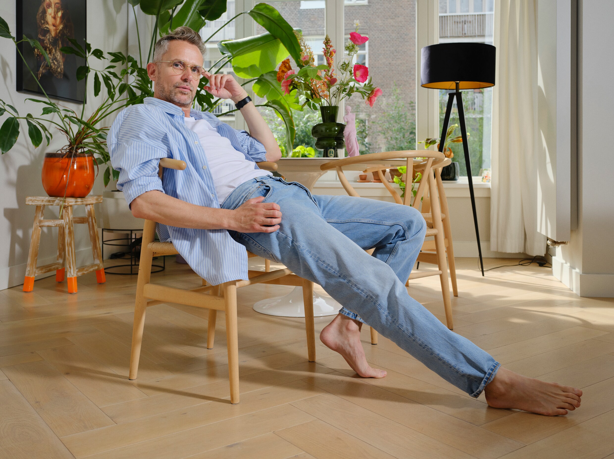 Acteur Patrick Martens speelt in zijn eentje twaalf rollen, en ja, dat ...