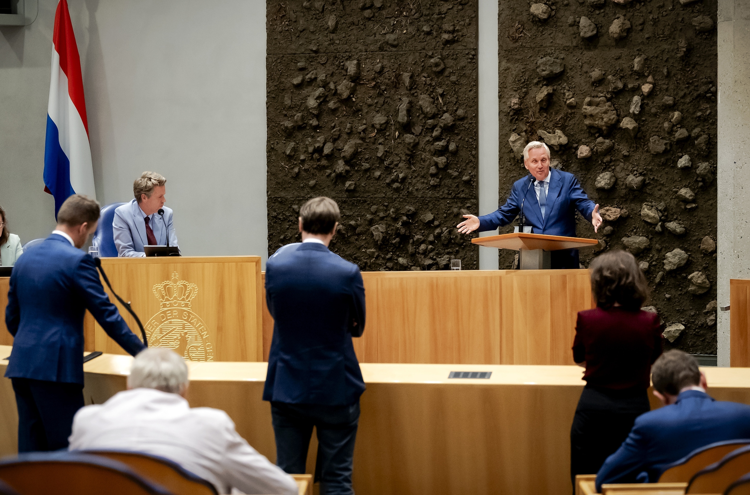 Live politiek: Opnieuw een politieke transfer: weggelopen BBB-senator vindt thuis bij FvD | de ...