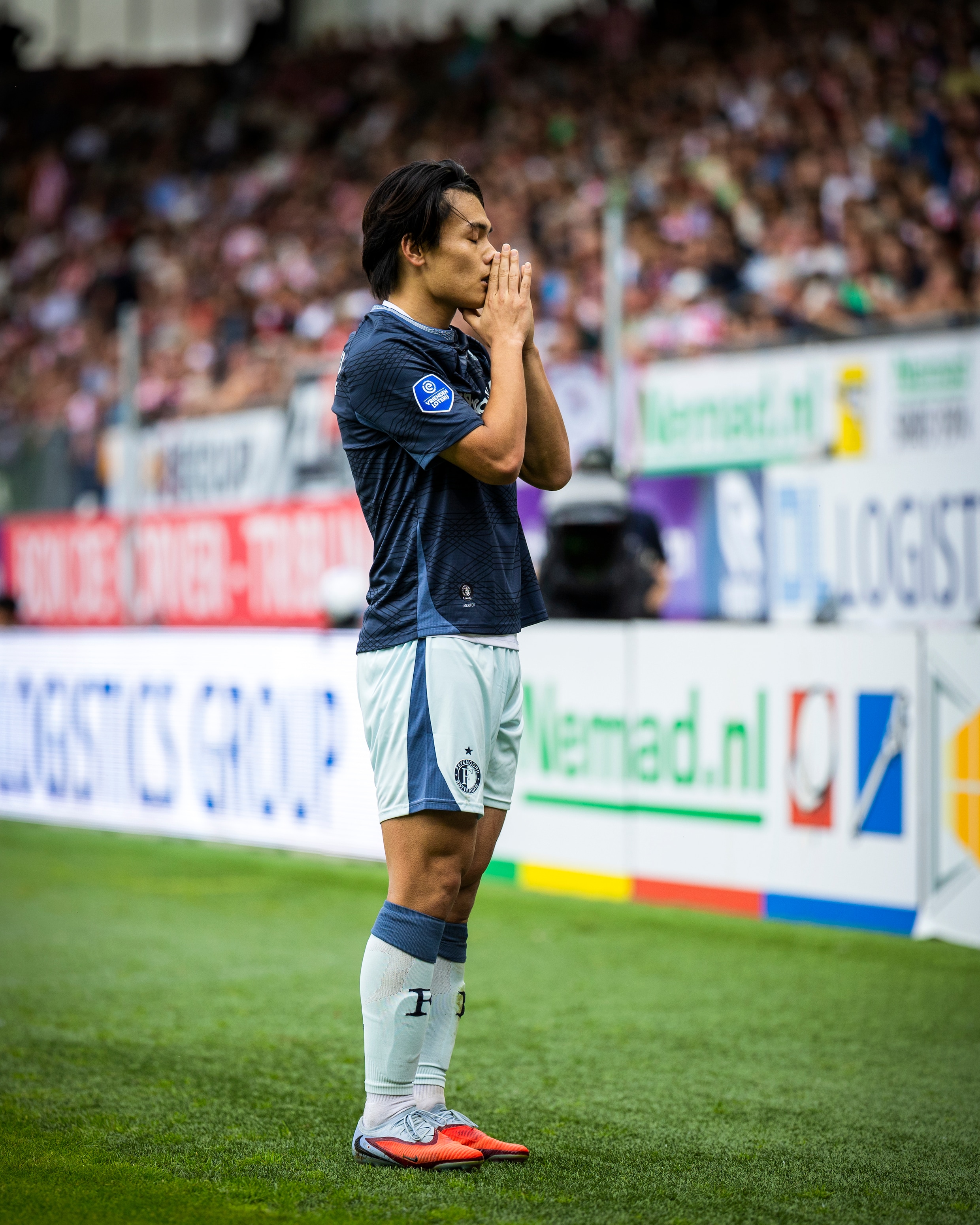 Met twee goals tegen Sparta snoert Feyenoord-spits Ayase Ueda zijn ...