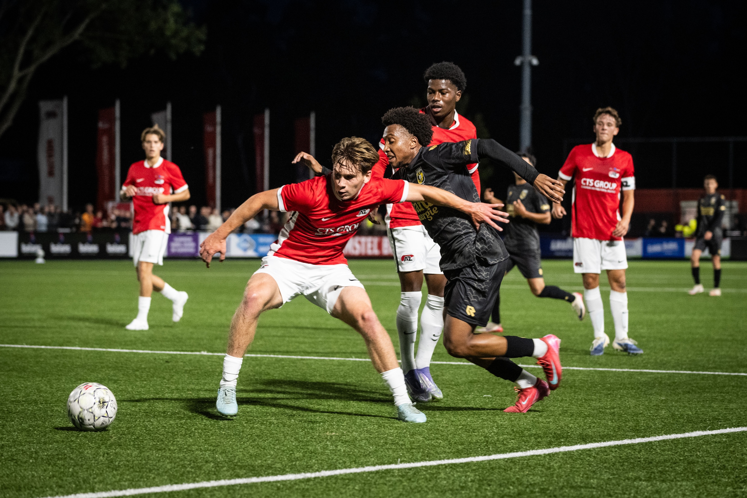Vitesse verliest dik na wederopstanding, maar voetbalt tenminste weer ...