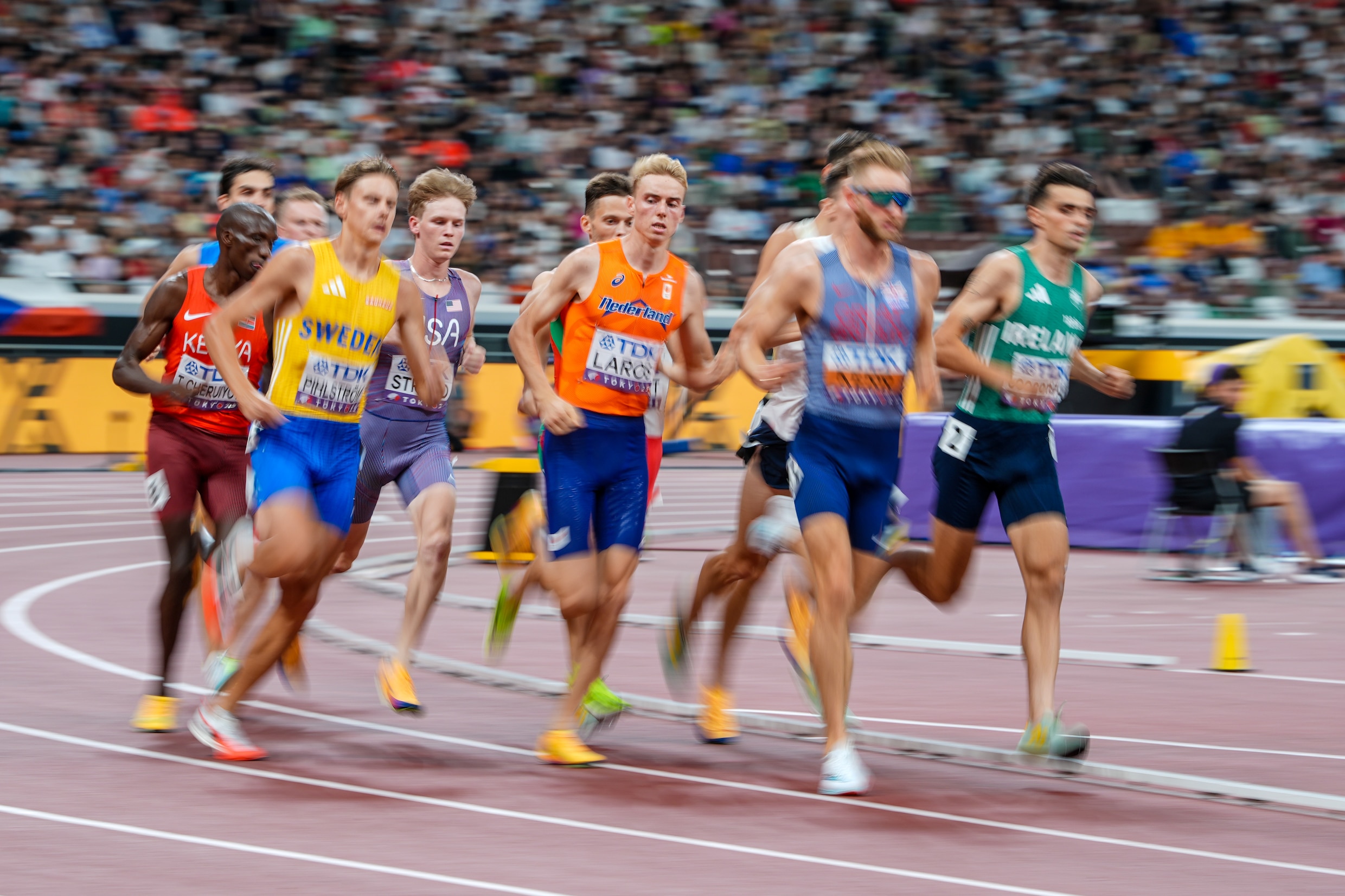 Niels Laros praat niet graag over zijn favorietenrol op de 1.500 meter ...