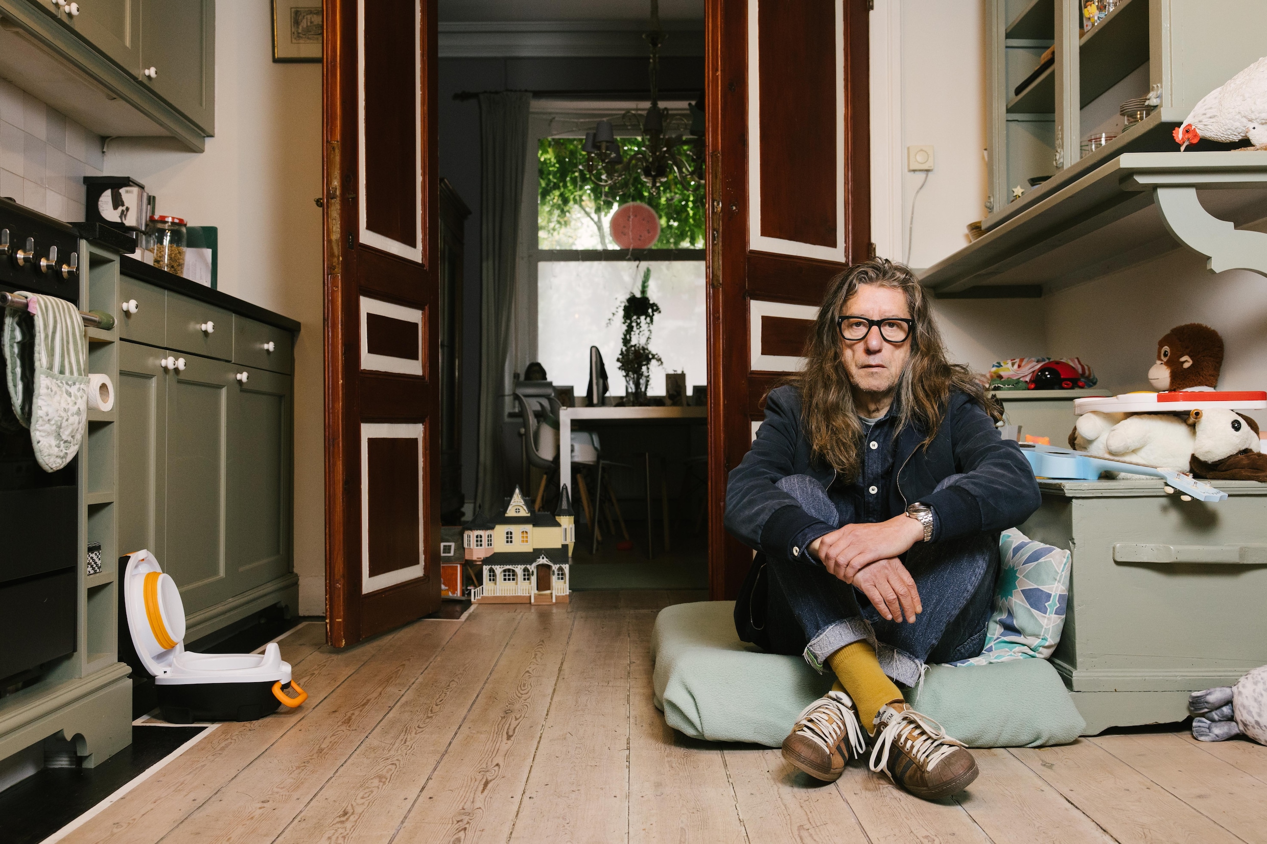 Zijn zoon noemde hem een ‘beuzak’, schrijven voelde zinloos en tóch had ...