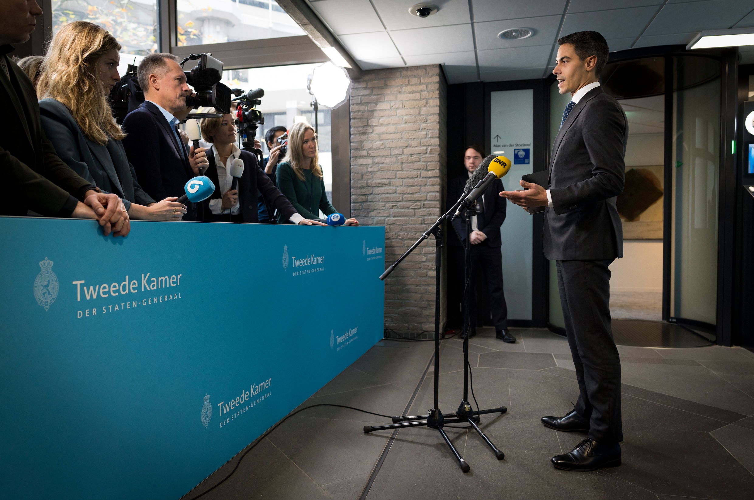 Live formatie: Oud-minister Hans Wijers wordt genoemd als informateur ...