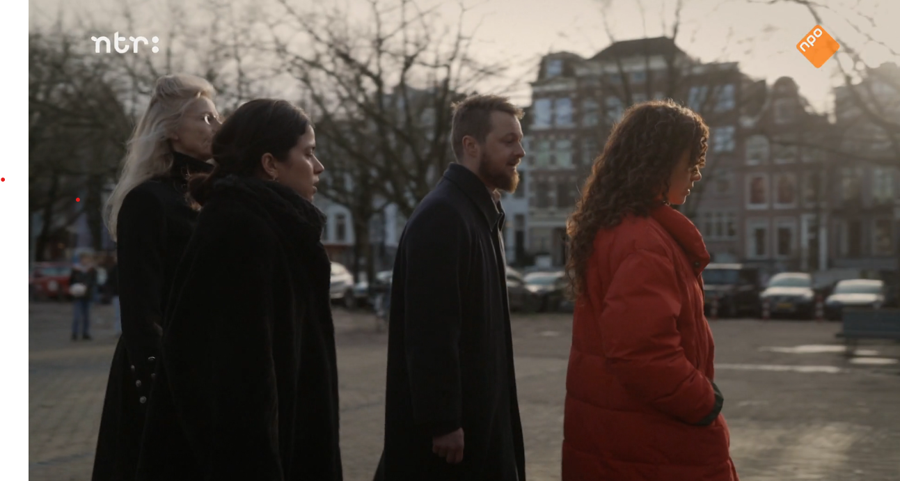 Zangeres Nora Fischer verloor haar stem. Haar verhaal is er niet alleen ...