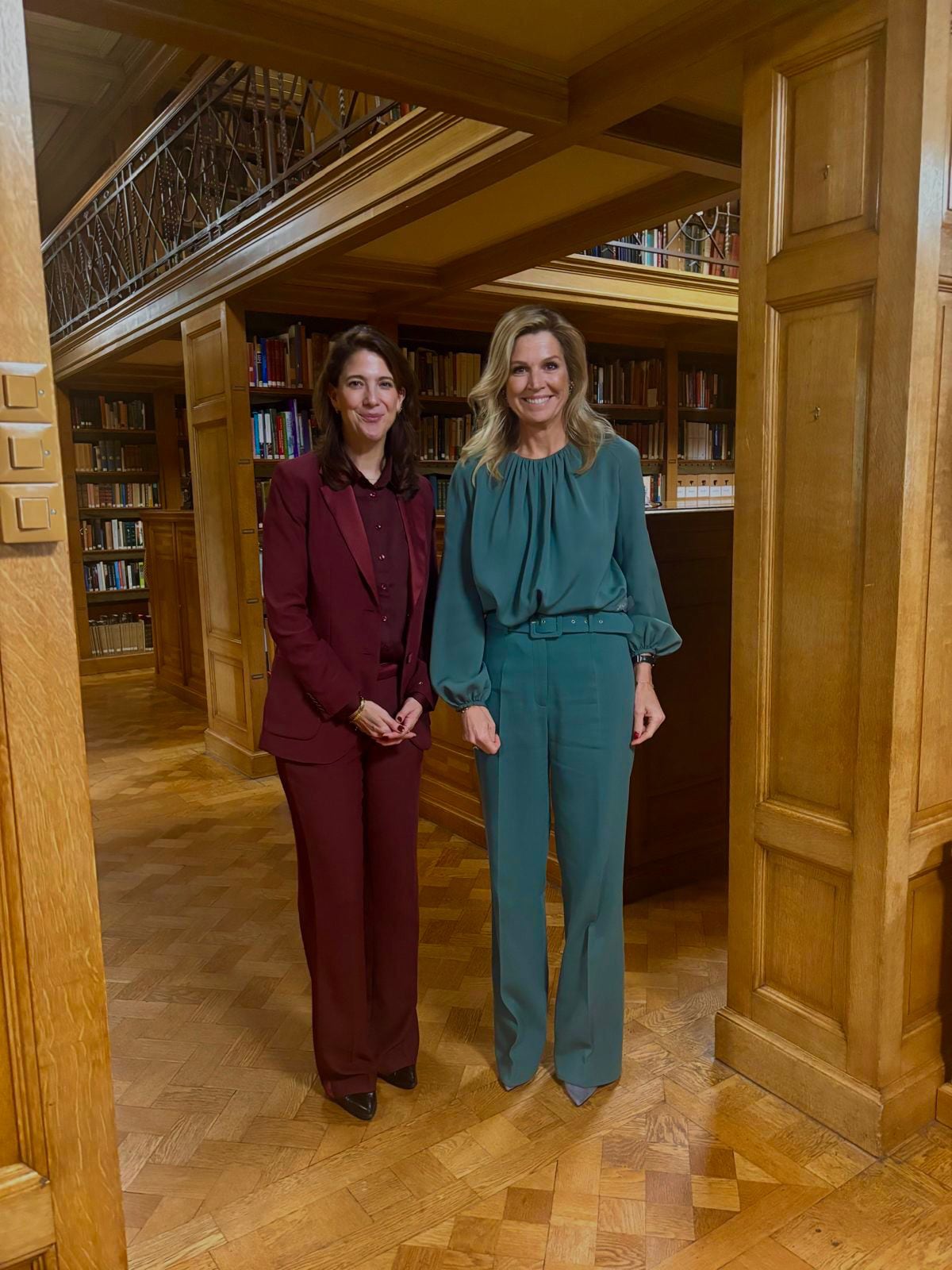 In het halletje kwam ik koningin Máxima tegen: ‘Ah, u bent het’ | de ...