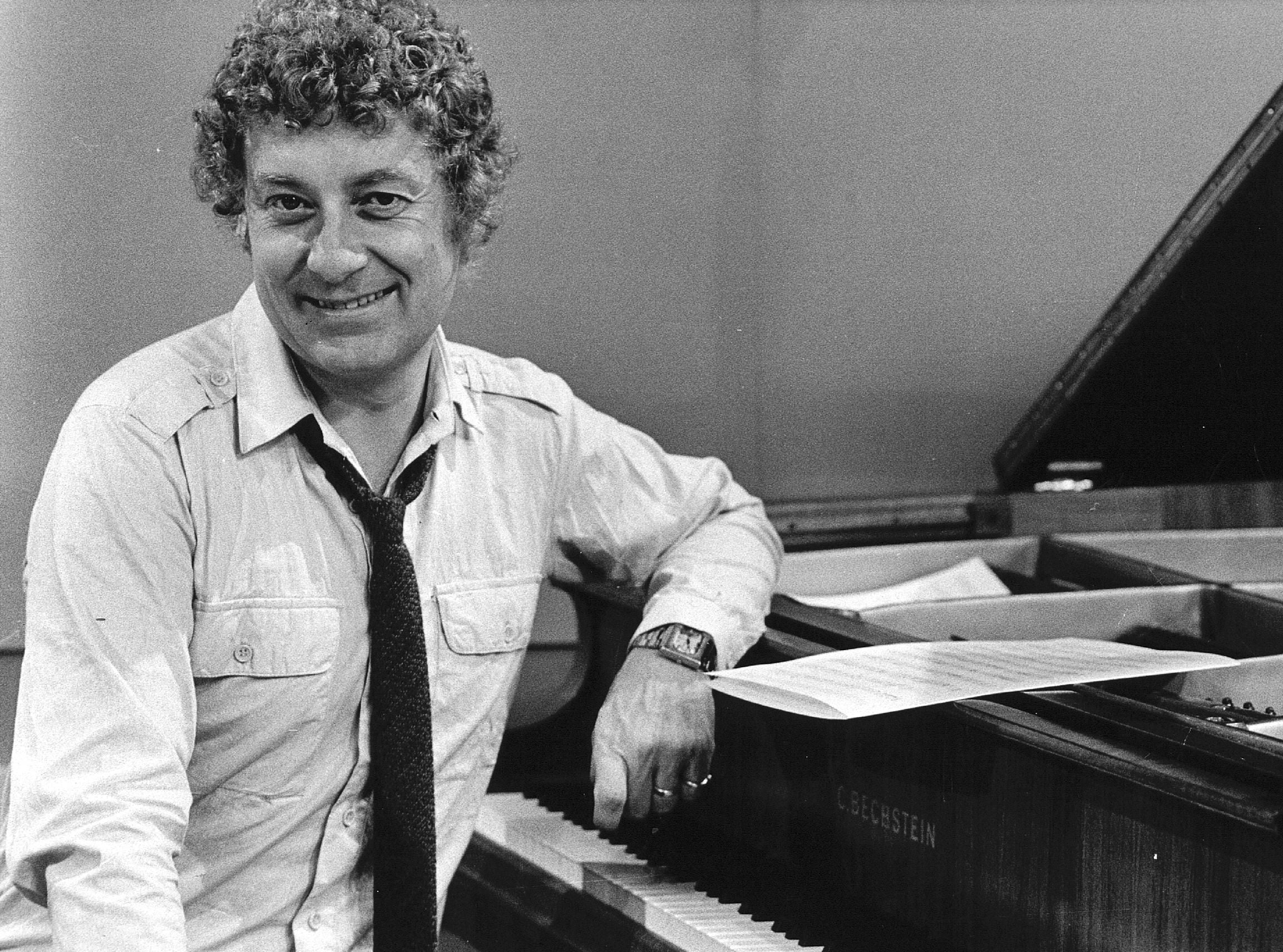 Componist en muzikant Tonny Eyk (1940-2025) bracht melodieën voort die ...