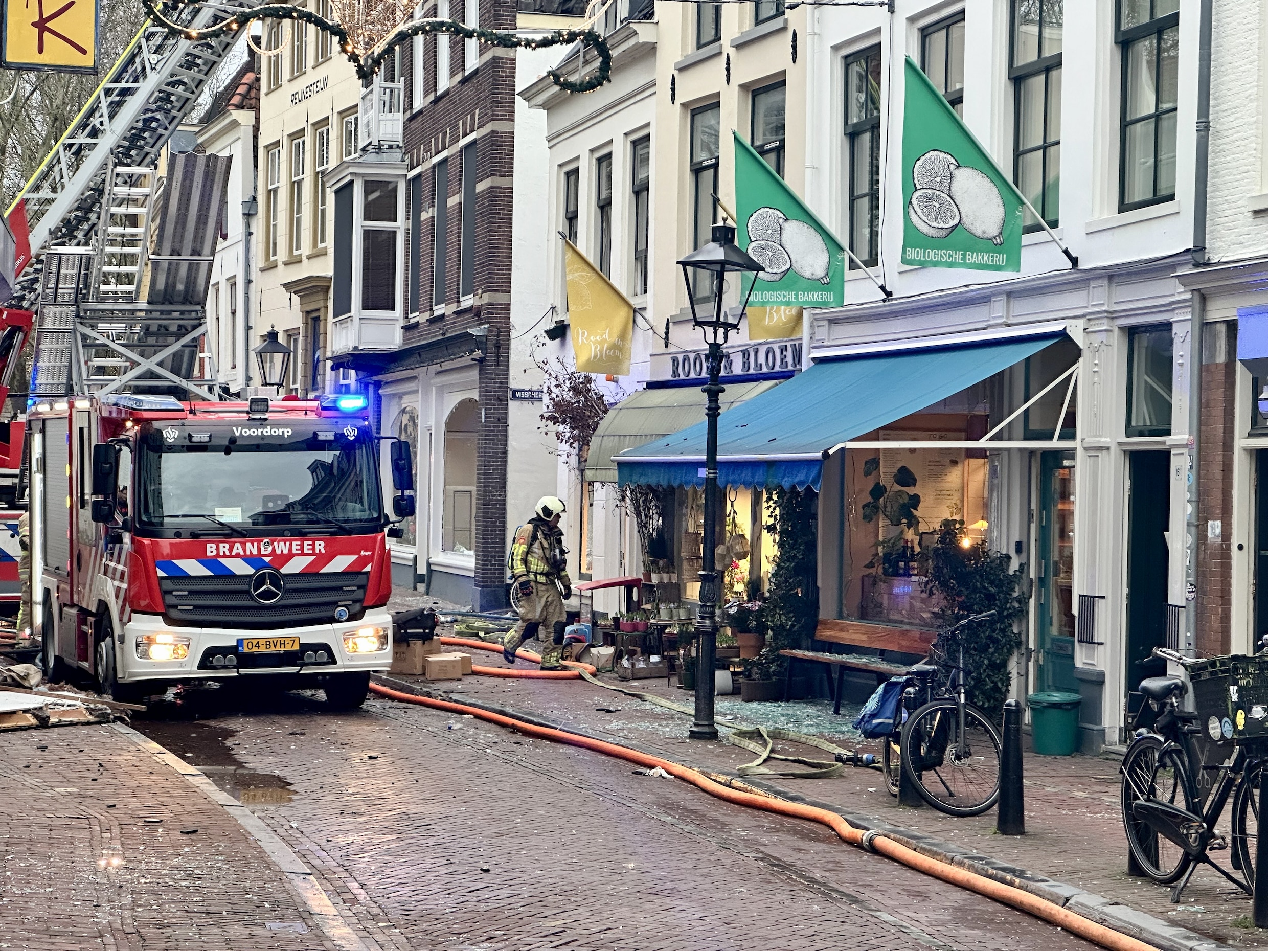 Live brand Utrecht: UMC Utrecht opent calamiteitenhospitaal na explosie ...