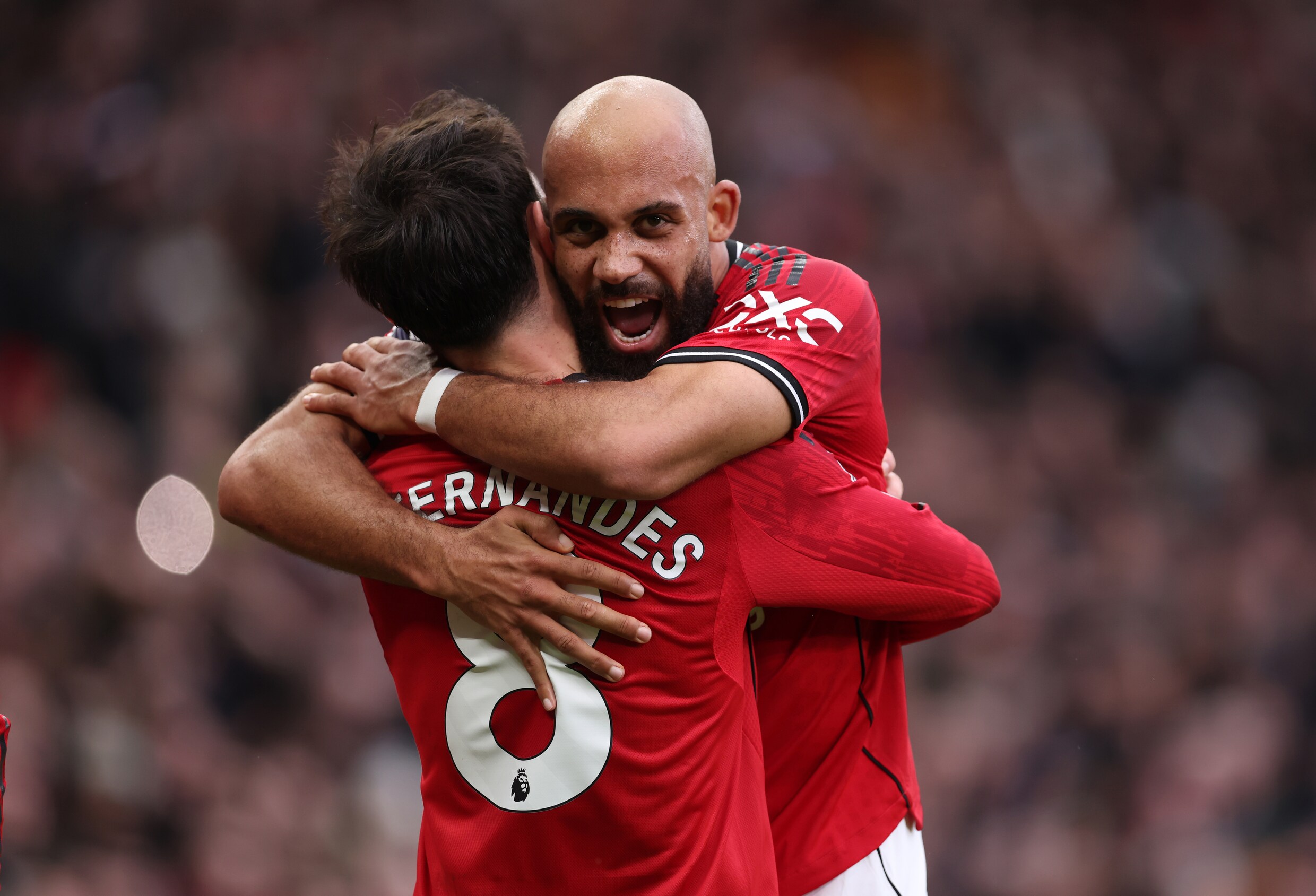 Manchester United leeft op na knappe zege op stadgenoot City: 2-0 | de ...