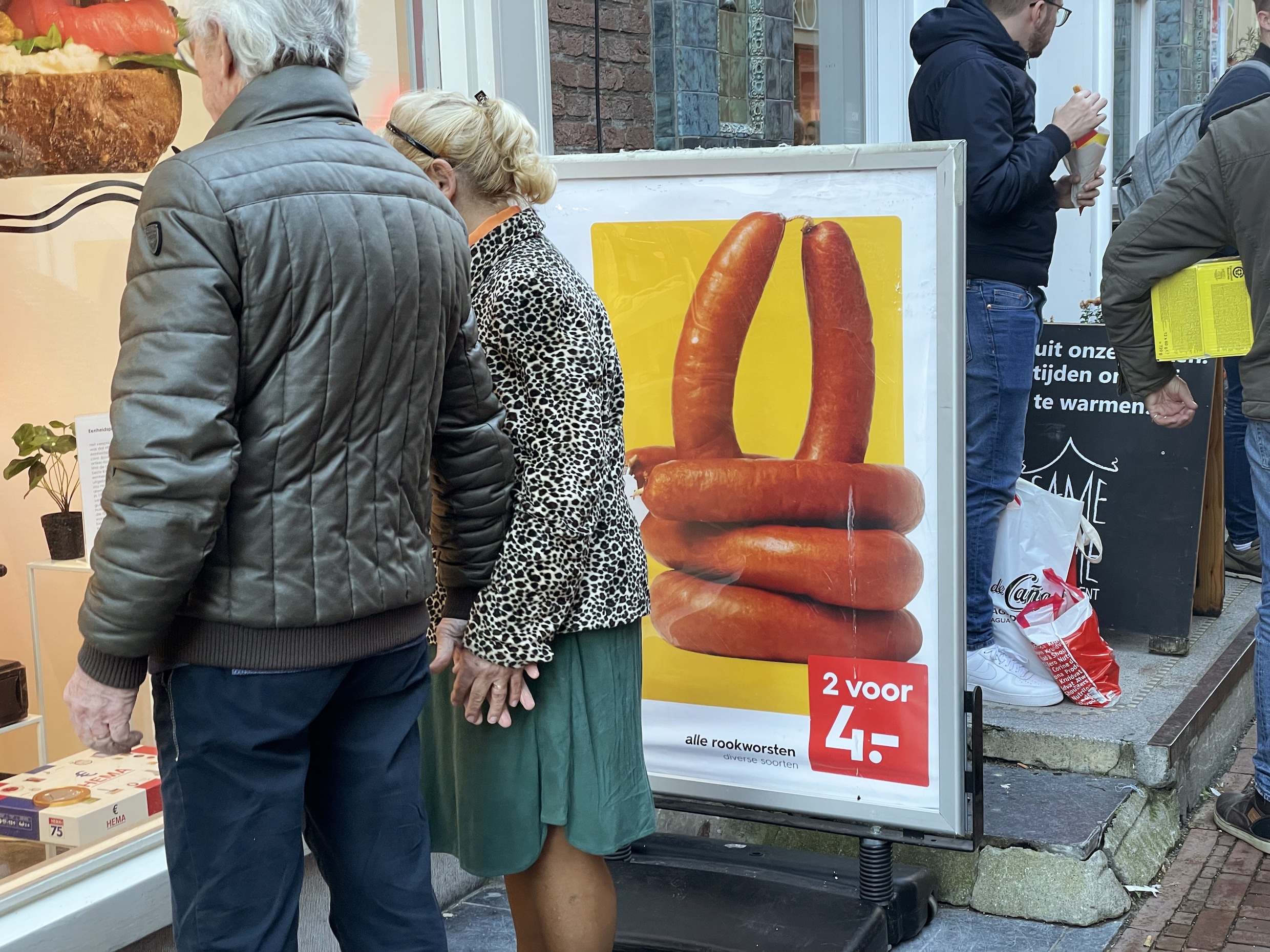 Geen reclame meer voor cruises en hamburgers in Amsterdam: ‘Politiek ...