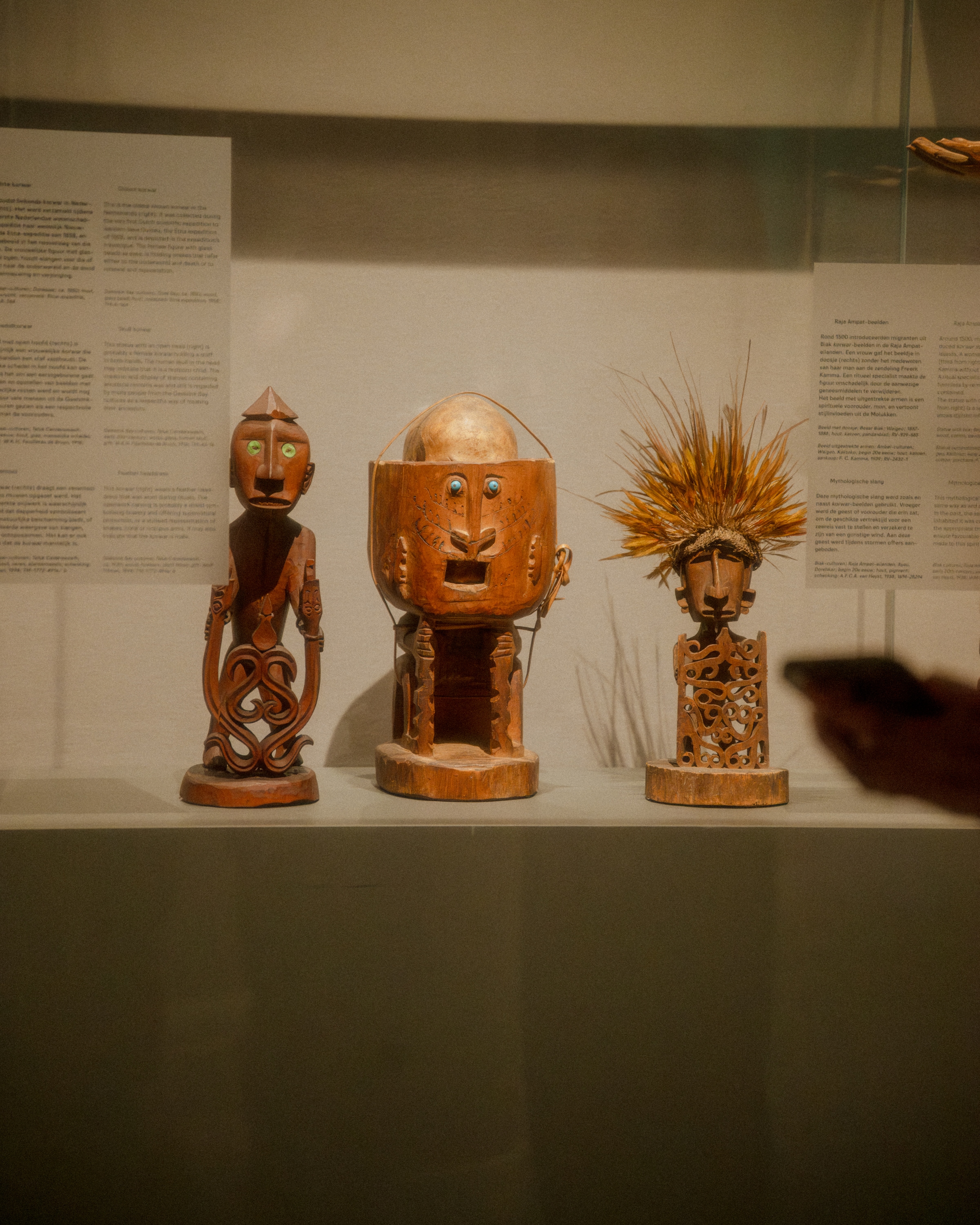 Deze tentoonstelling in Leiden toont de rijke en kwetsbare kunst ...