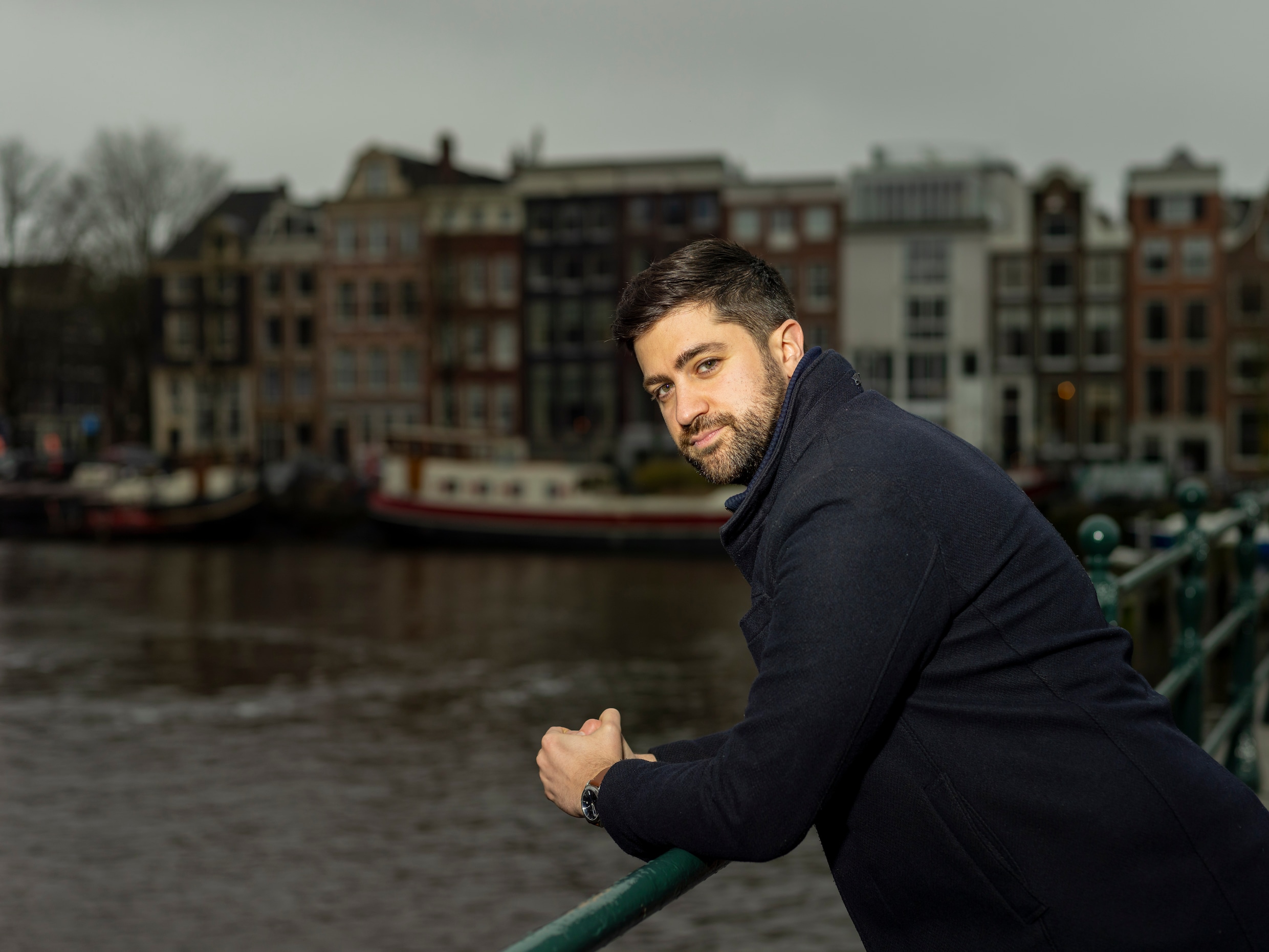Amsterdams raadslid zwaait af na haatreacties: ‘In de ogen van beide ...