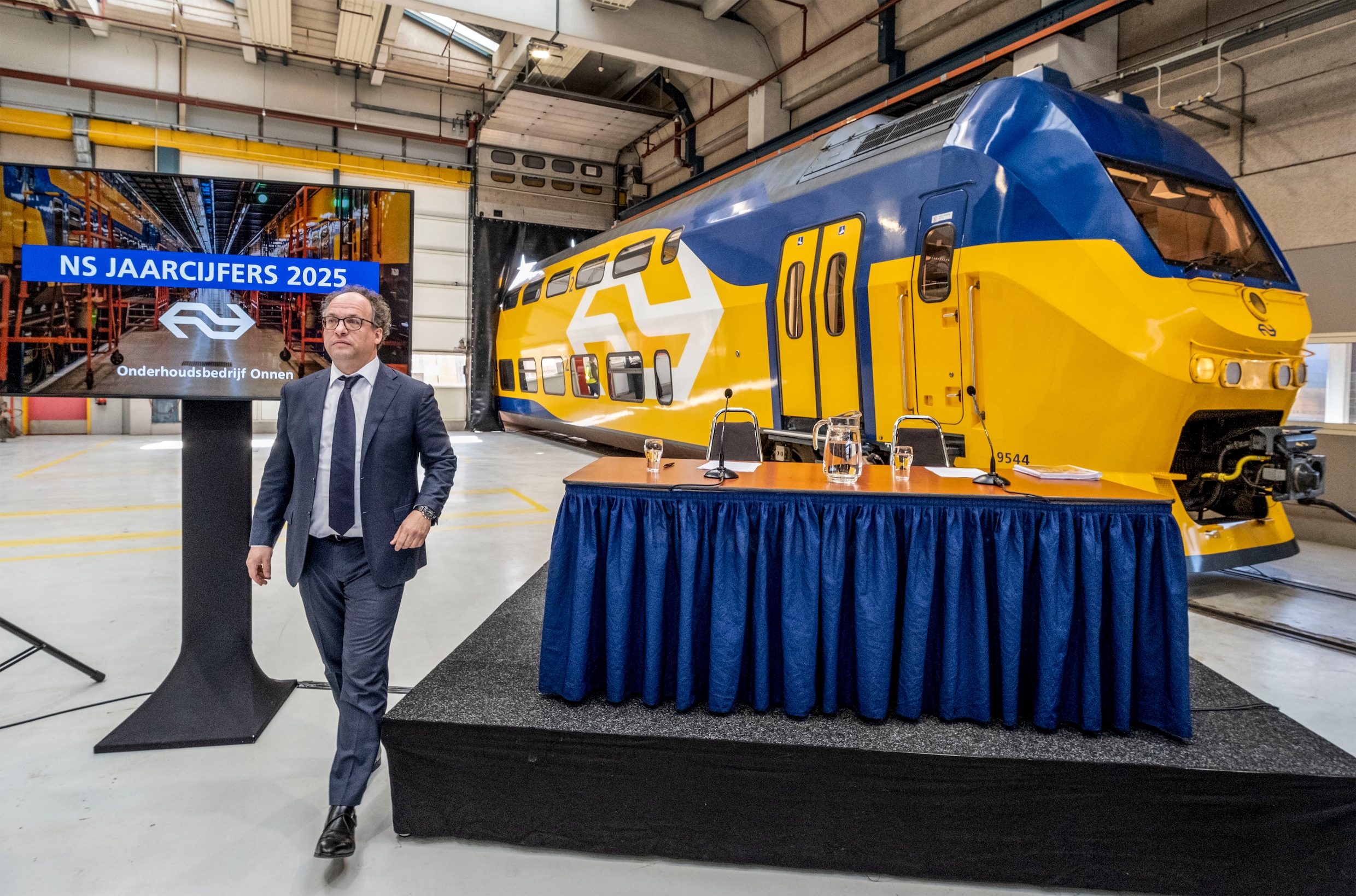 NS klimt langzaam uit het rood, maar schuld loopt op tot 1,2 miljard ...