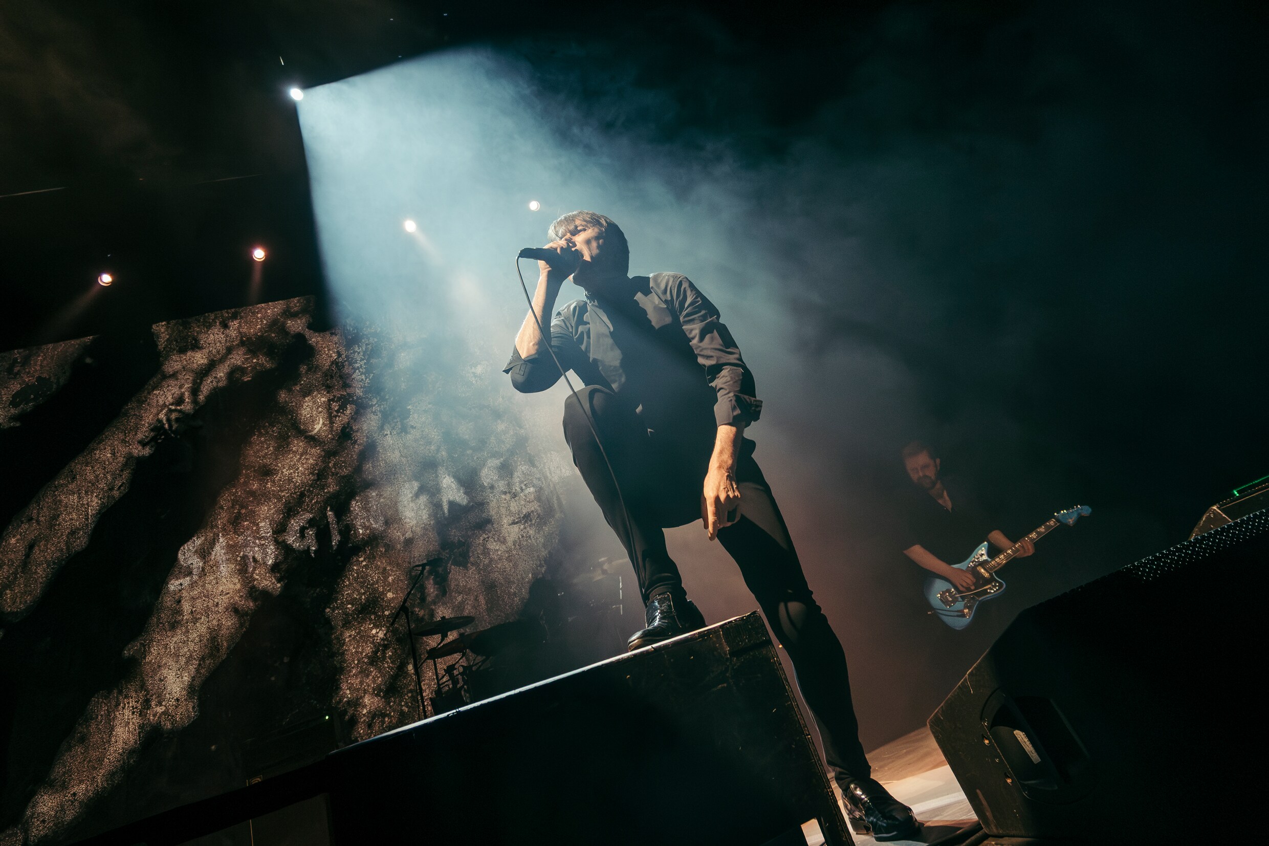Suede moet in Tilburg vechten om de zaal mee te krijgen: ‘Kom niet als ...