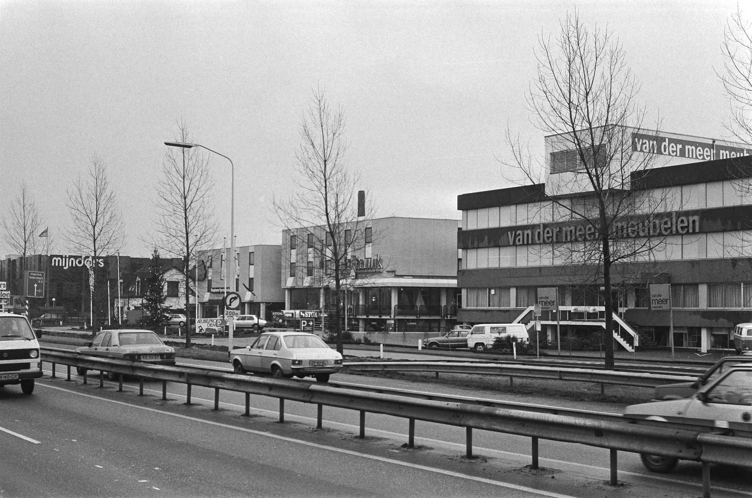 Hoe paasmaandag het feest van de meubelboulevard werd | de Volkskrant