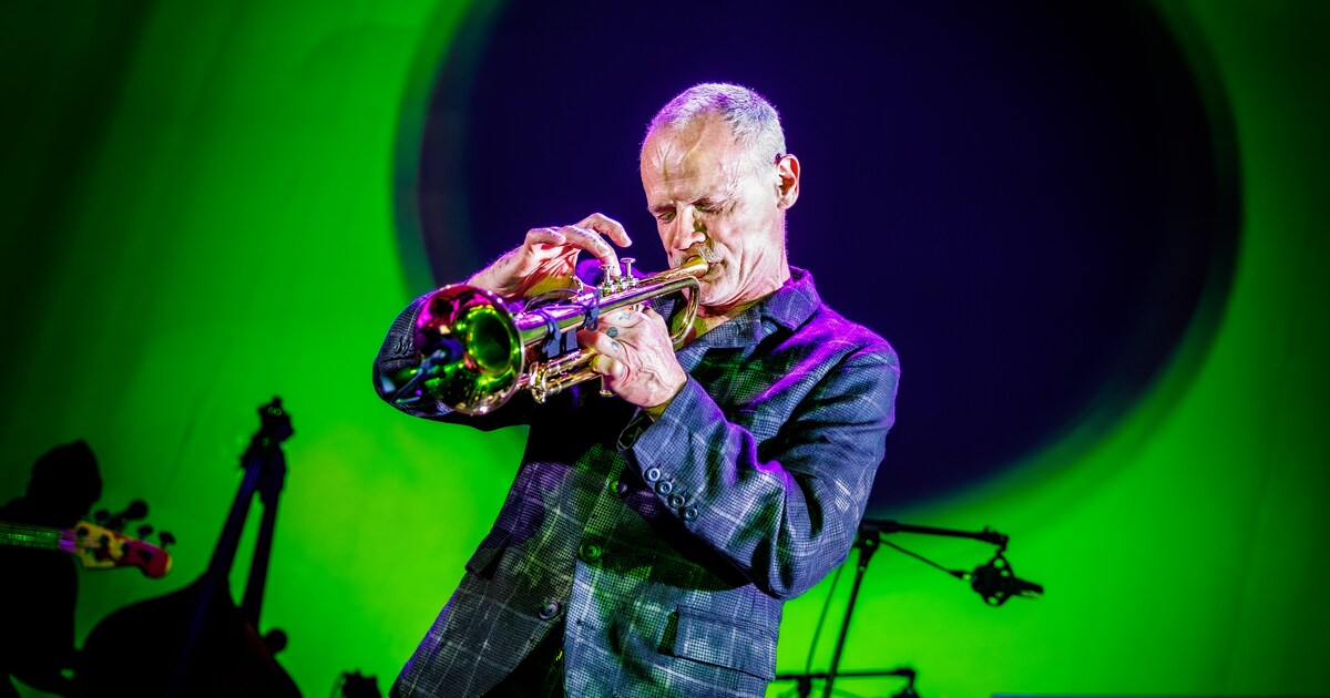 Red Hot Chili Peppers-icoon Flea als jazztrompettist: het is even ...