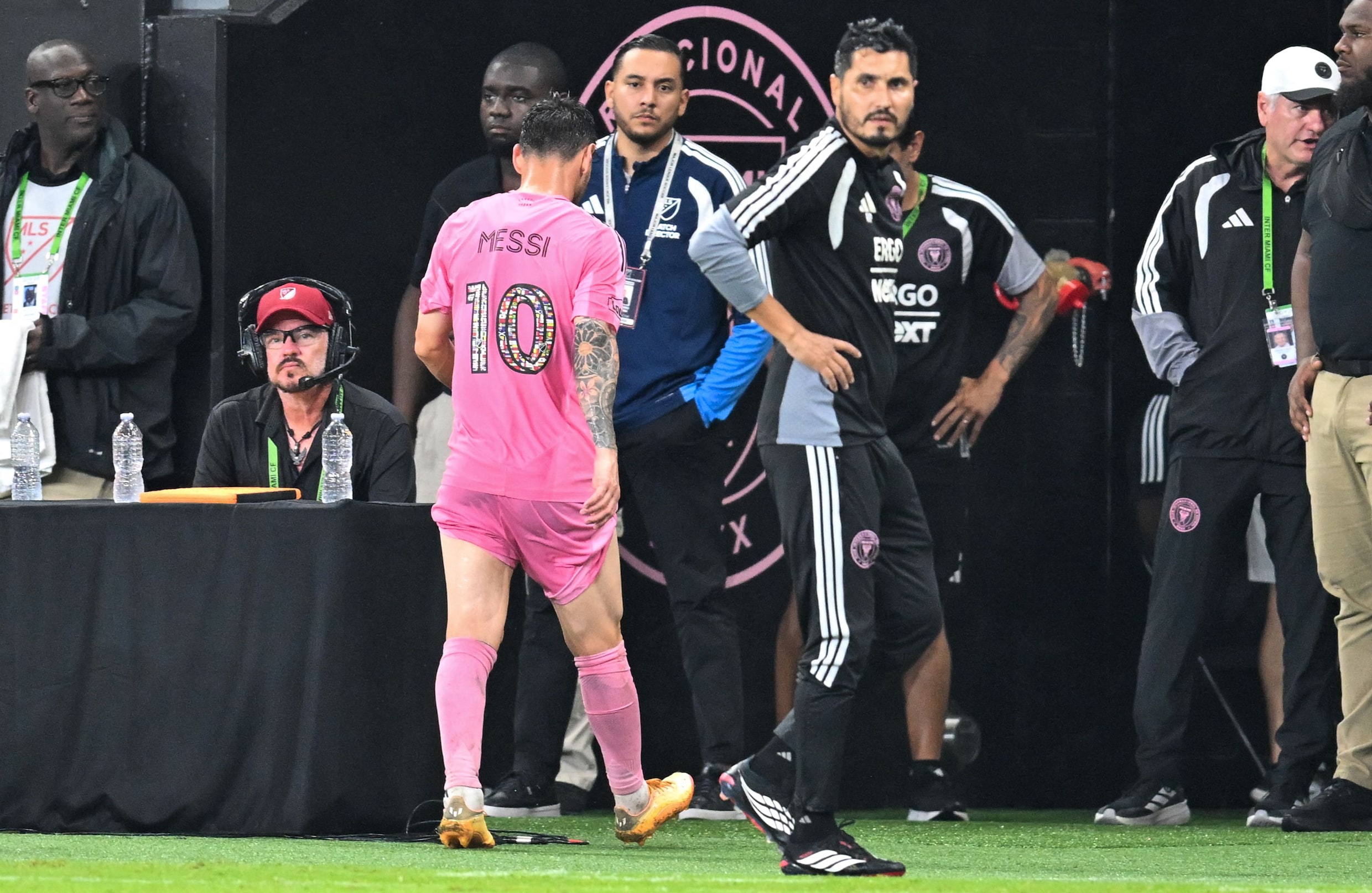 Messi ‘gewoon’ in Argentijnse WK-selectie, ondanks zorgen om mogelijke ...