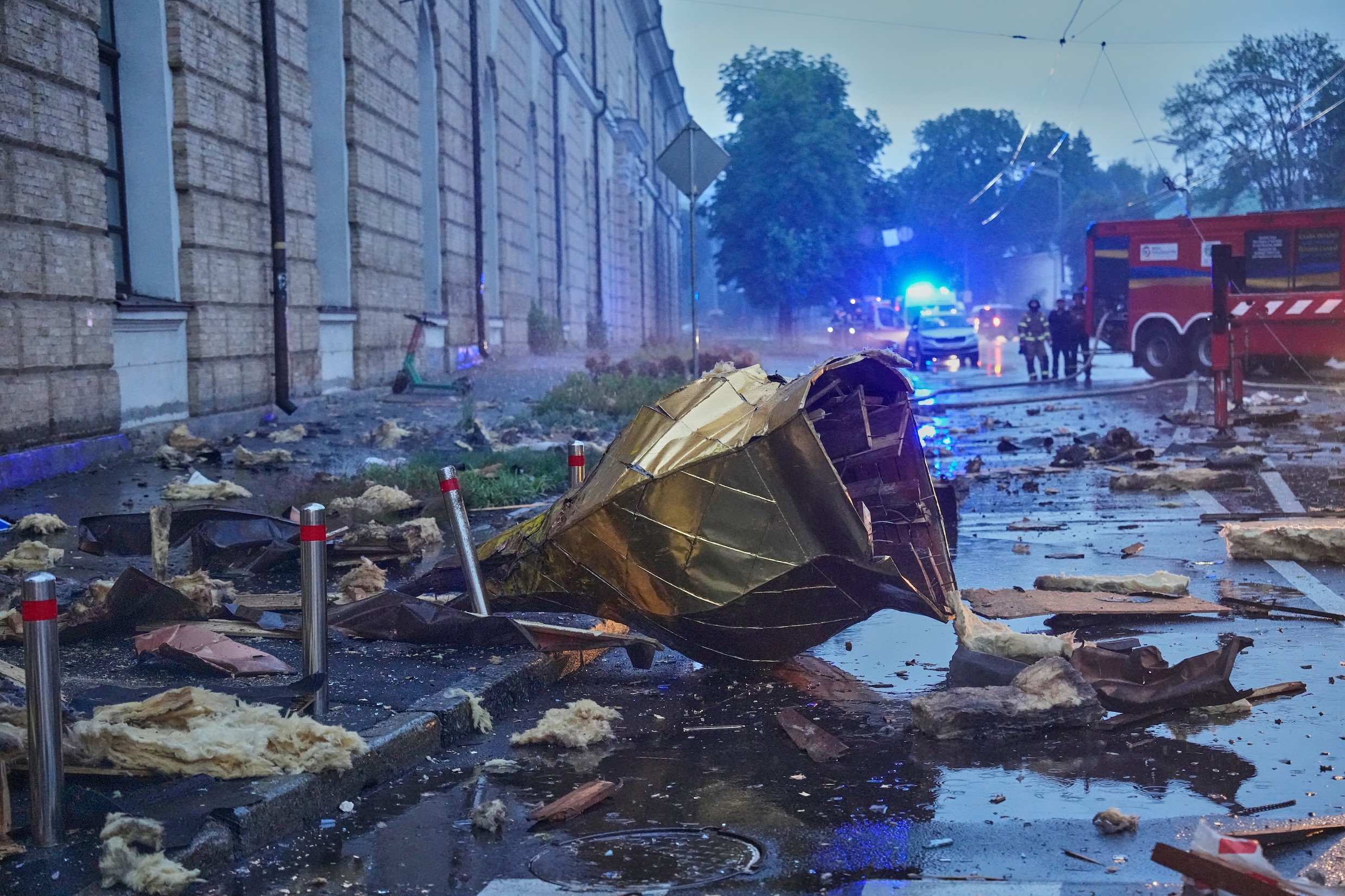 Russisch bombardement eist leven in Charkiv, Oekraïne vuurt opnieuw ...