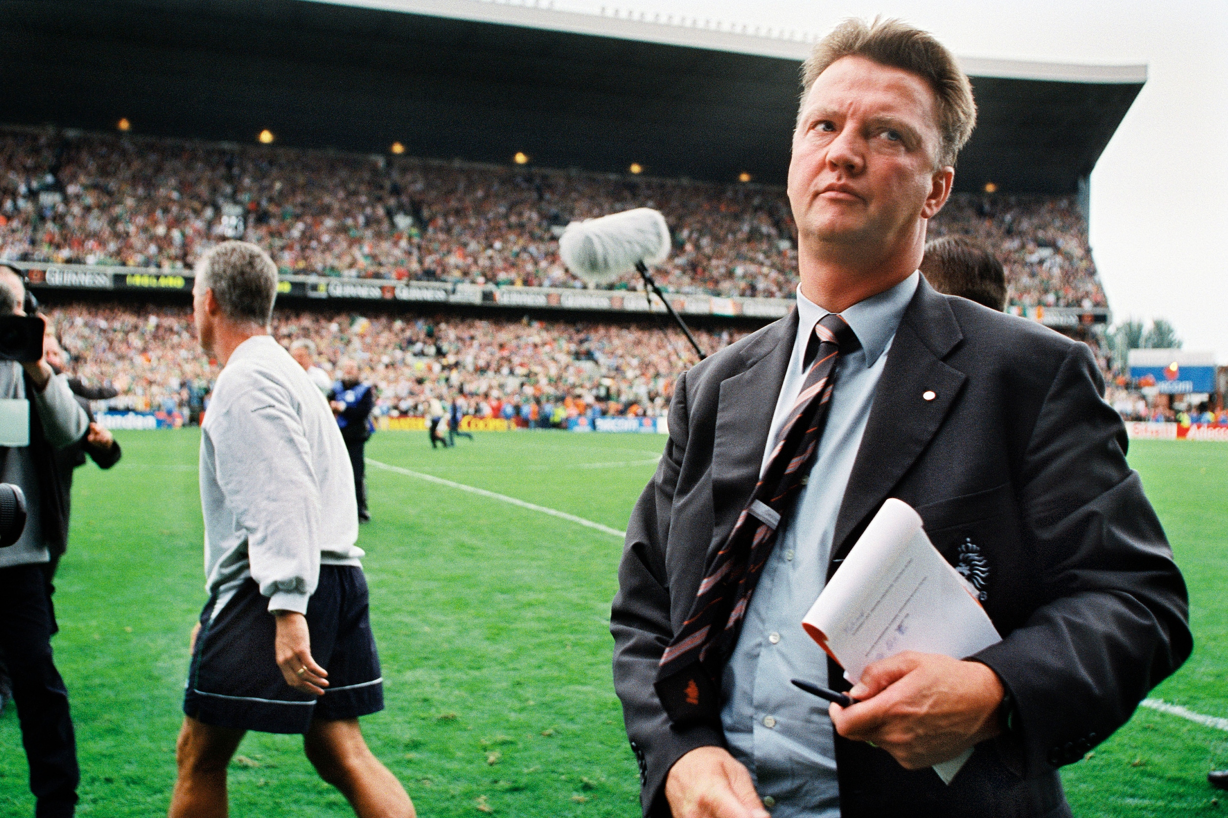 22 jaar na ‘die’ Ierland - Nederland: de nagalm van een bezongen doelpunt in Dublin | de Volkskrant