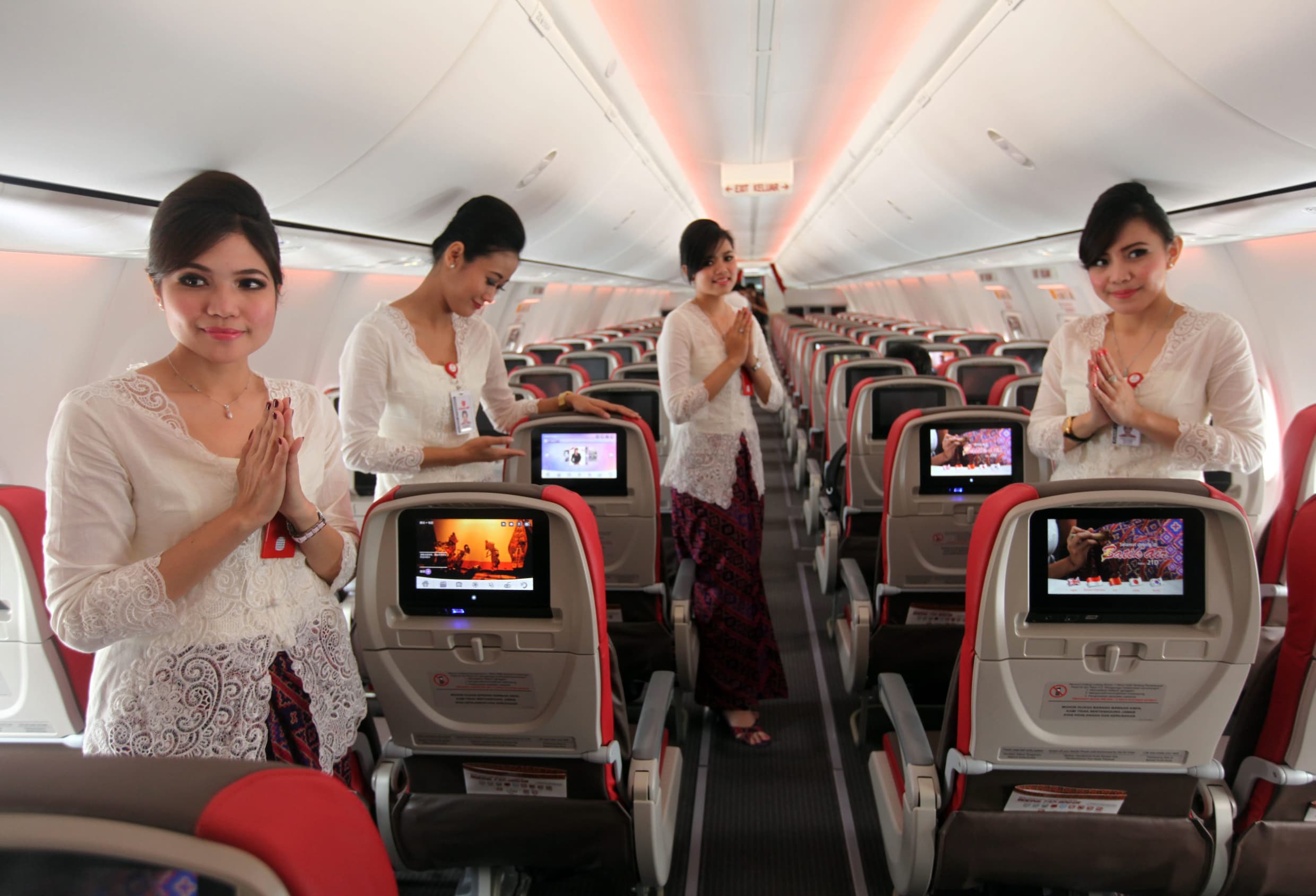 Piloten Indonesisch toestel met 193 passagiers vallen in slaap en ...