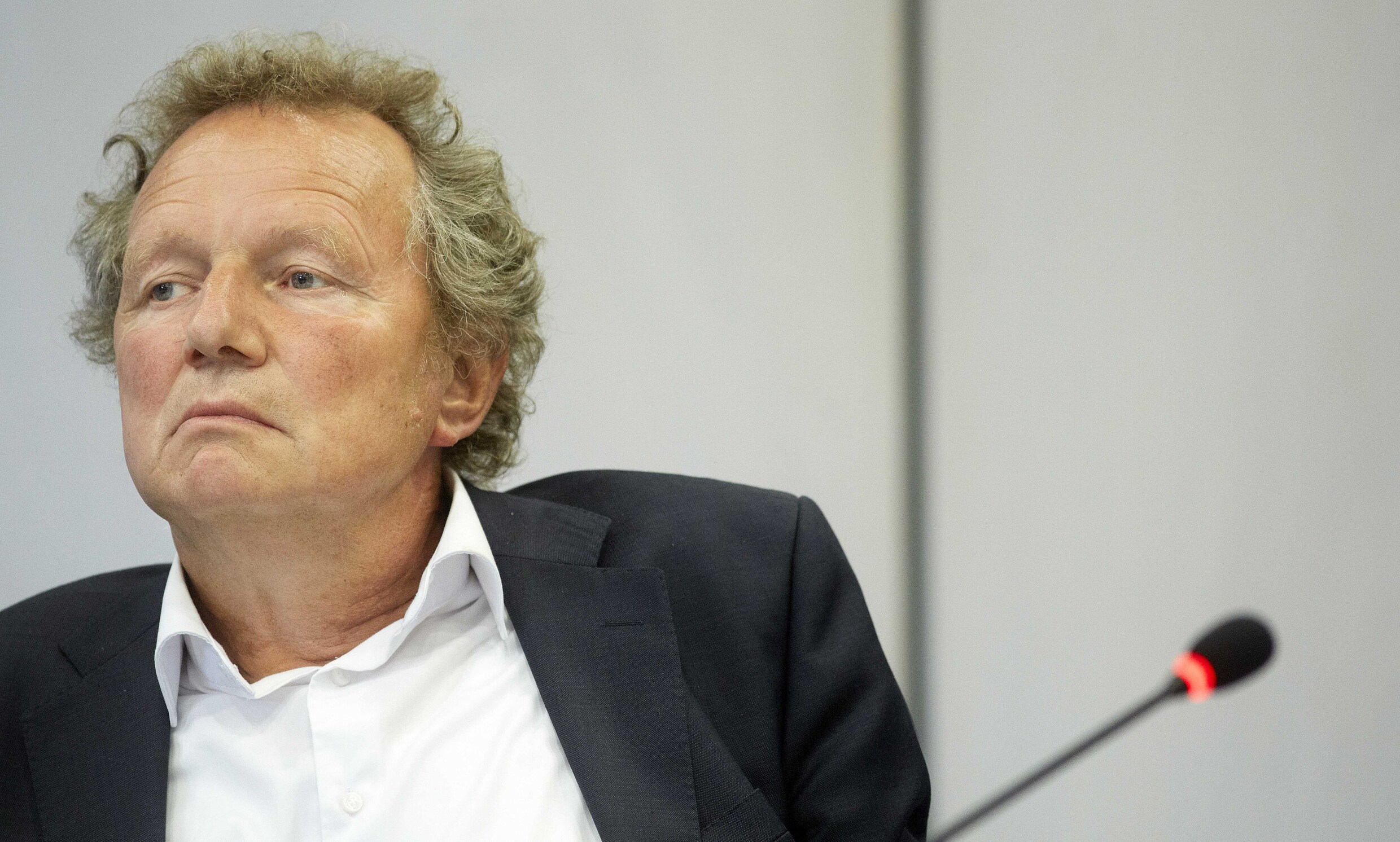 Van Ojik: 'Ruttes Europa laat armen voor de crisis betalen' | de Volkskrant