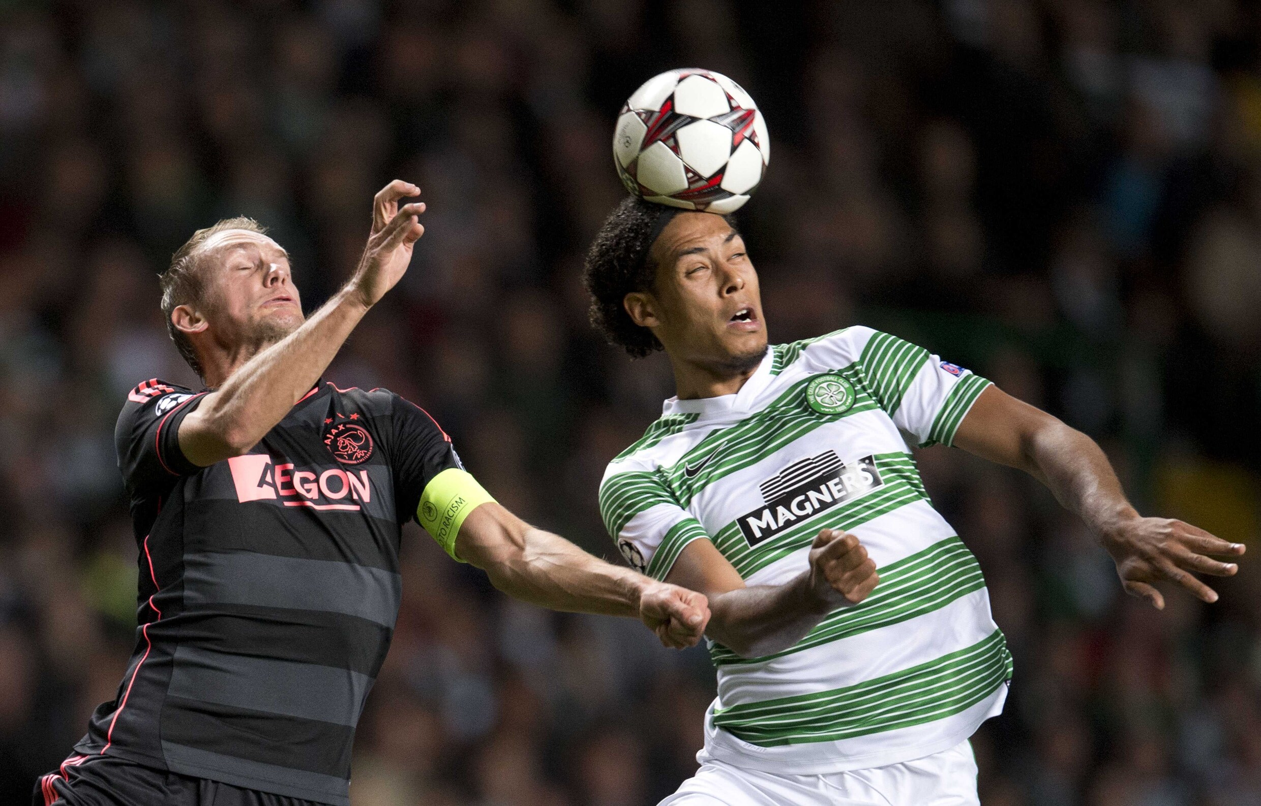 Hiddink roept Van Dijk en Van der Wiel op | de Volkskrant