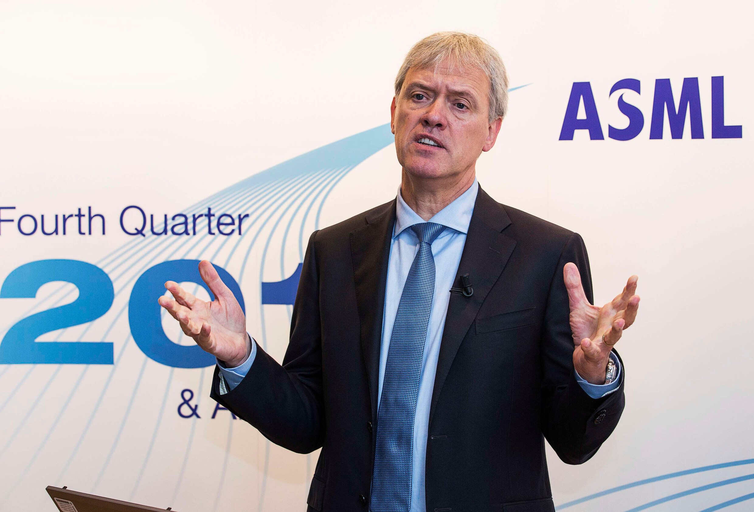 Recordomzet voor chipmachinebouwer ASML | de Volkskrant