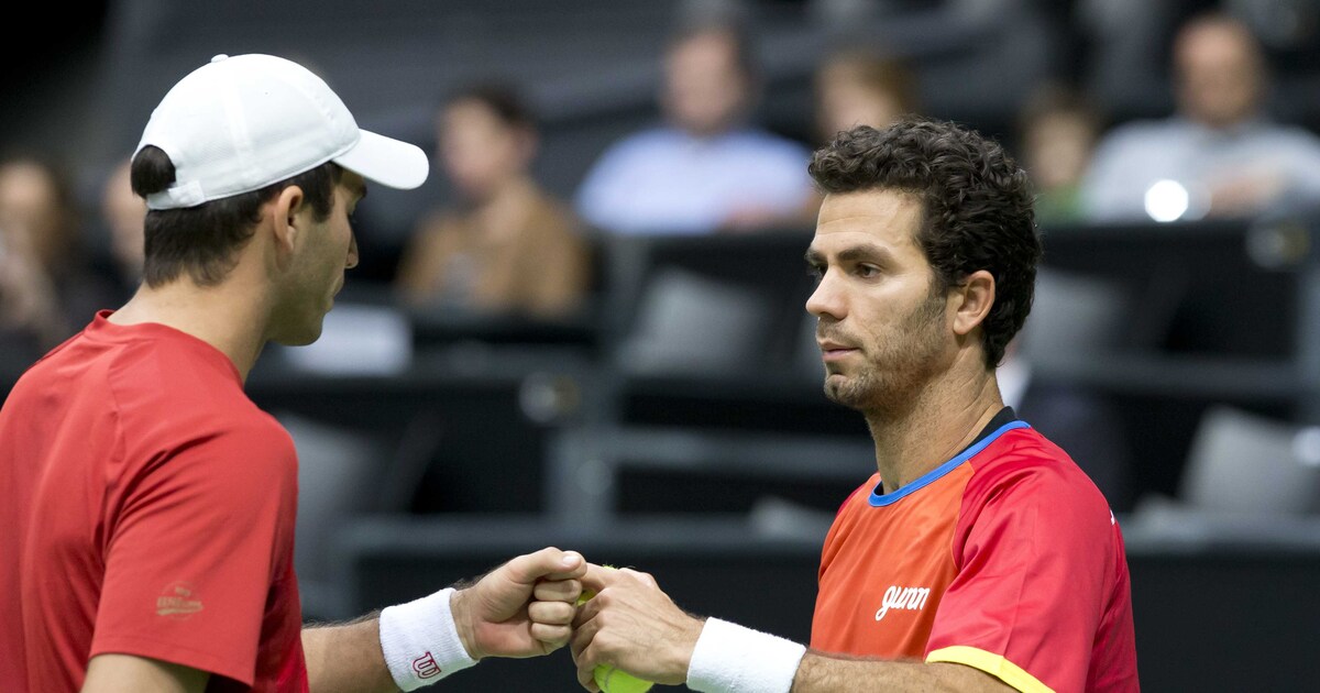 Rojer eenvoudig naar derde ronde in Parijs | de Volkskrant