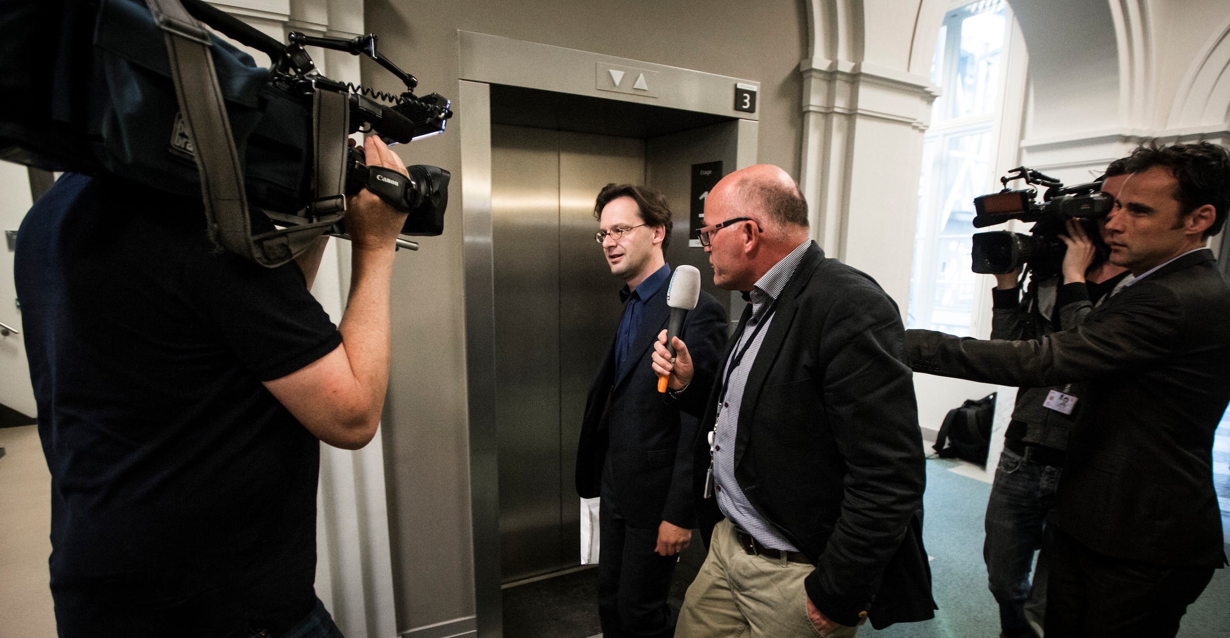 ‘Meer onderzoek doen, minder naar talkshows’, adviseert Ronald van Raak ...