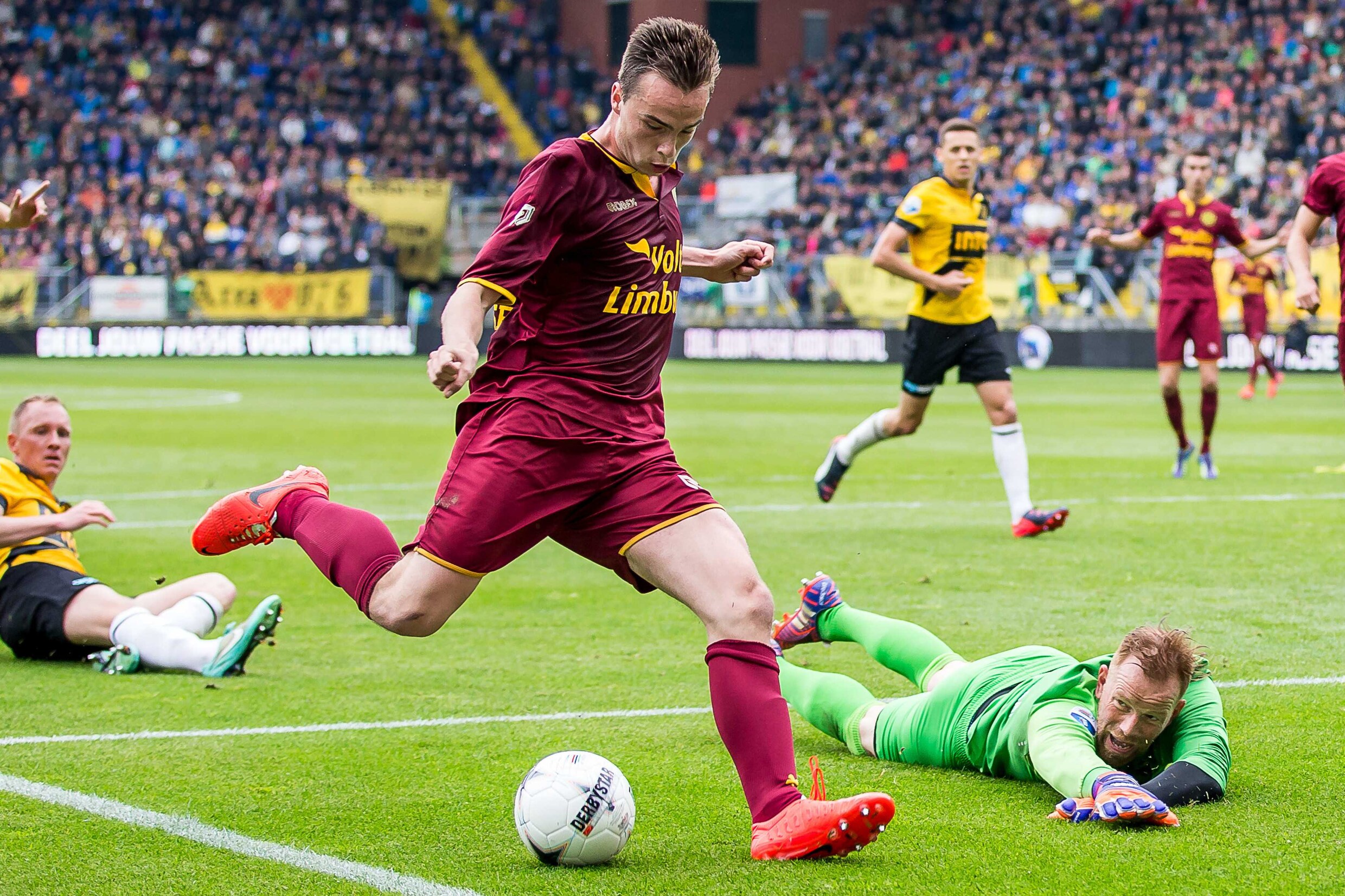 Roda JC terug in Eredivisie na zege op NAC | de Volkskrant