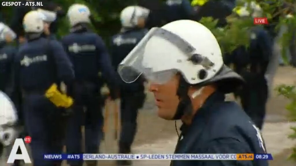 Krakers opgepakt bij ontruiming in Amsterdam | de Volkskrant