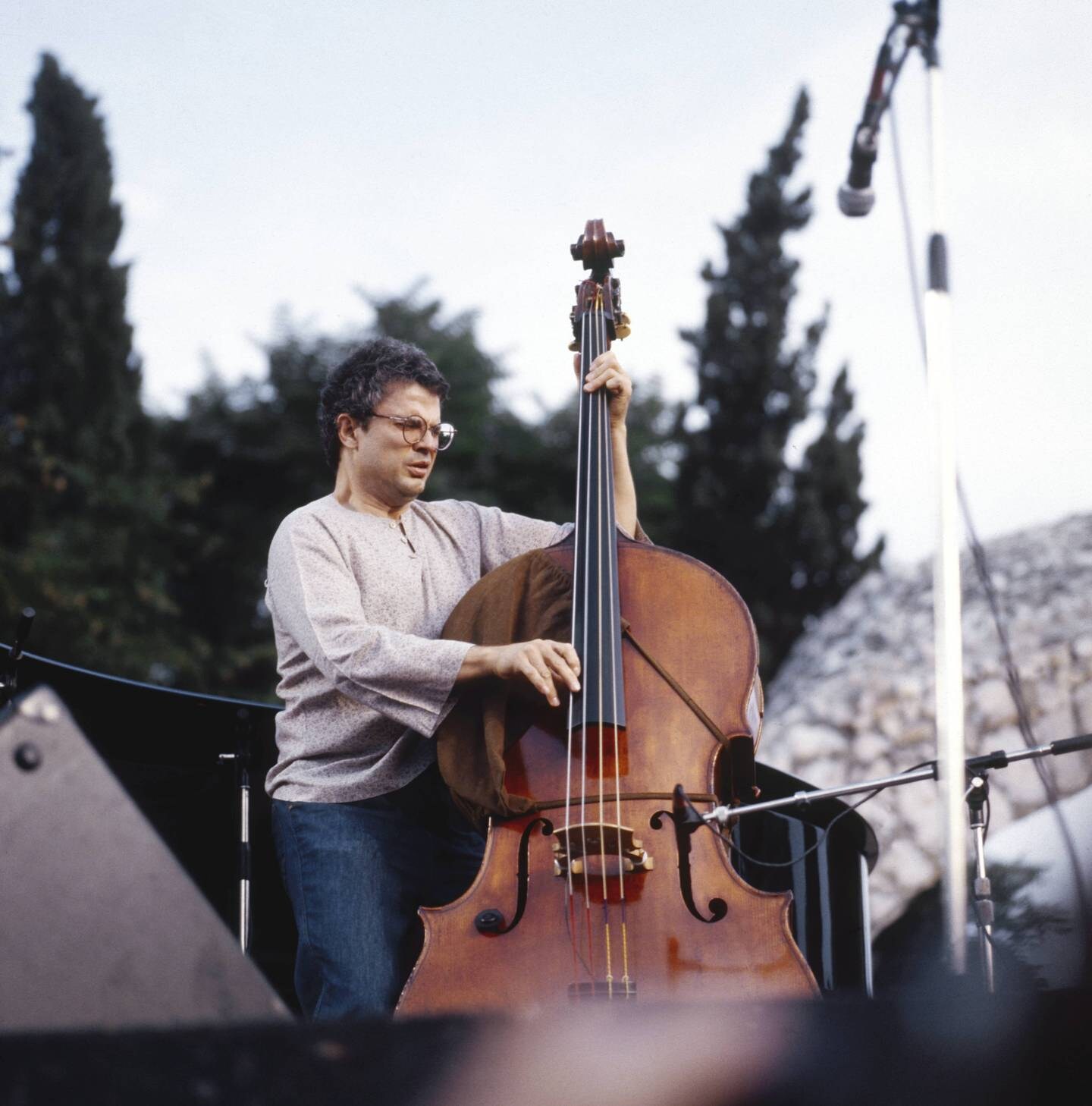 Jazzbassist Charlie Haden (76) overleden | de Volkskrant
