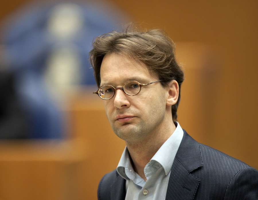 SP: Verbod op ronselen AIVD onder journalisten | de Volkskrant