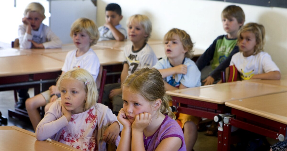 Schoolklassen puilen uit | de Volkskrant