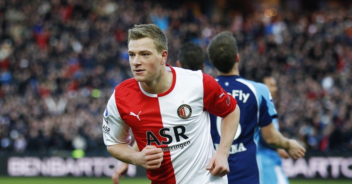 Hoofdsponsor ASR geeft Feyenoord respijt | de Volkskrant