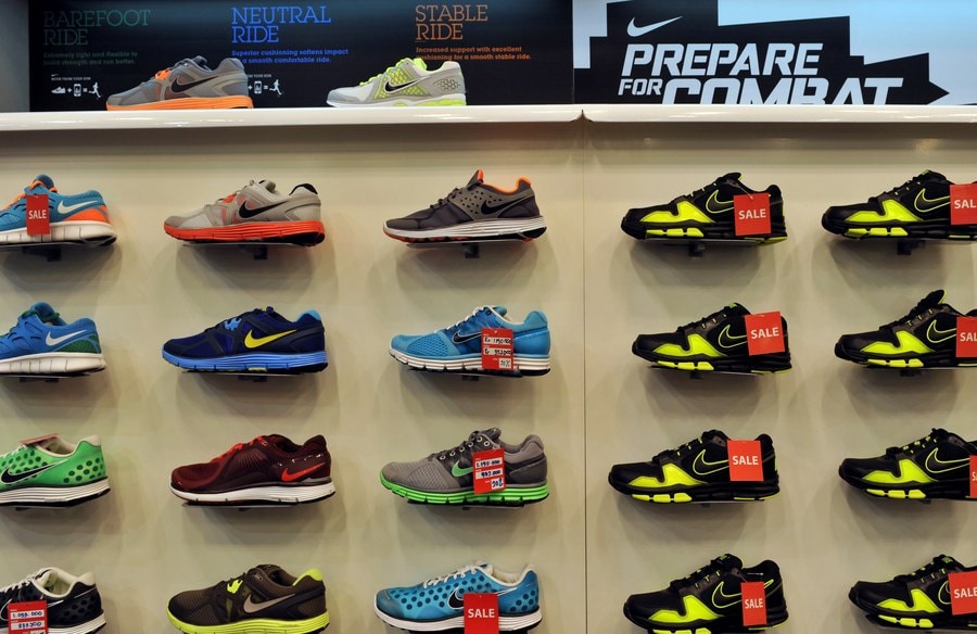 Nike betaalt Indonesische arbeiders overuren van twee jaar uit | de ...