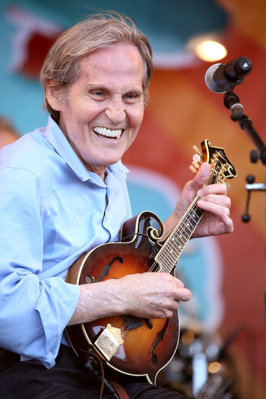 The Band drummer Levon Helm overleden | de Volkskrant