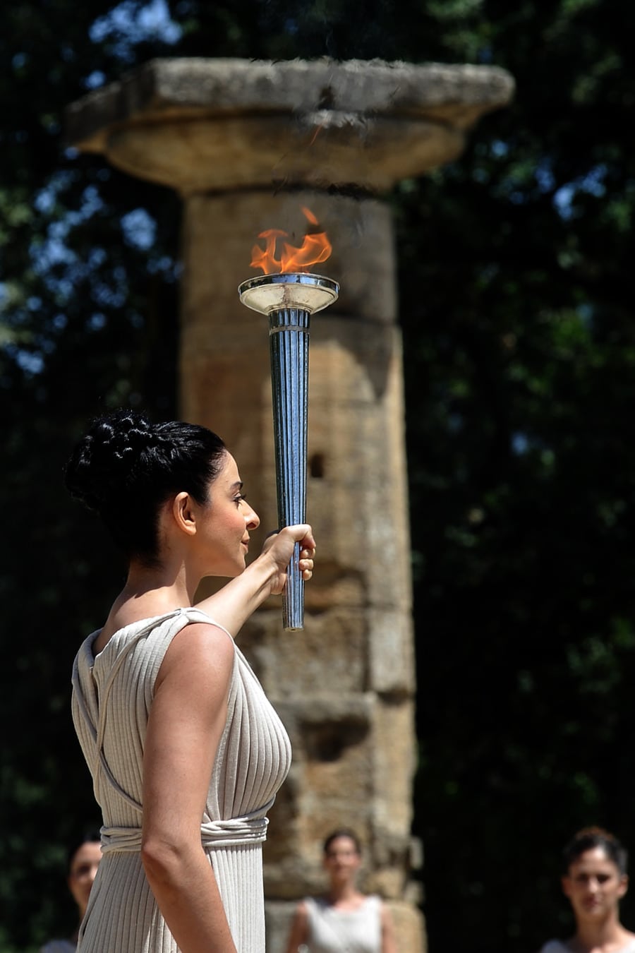 Olympische fakkel ontstoken | de Volkskrant