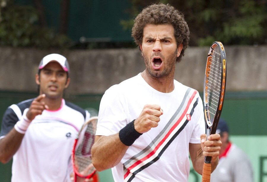 Dubbelaar Rojer naar kwartfinales | de Volkskrant