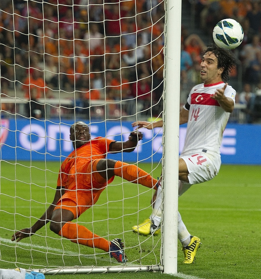 Zenuwachtige Clasie: 'Niet tevreden over mijn spel' | de Volkskrant