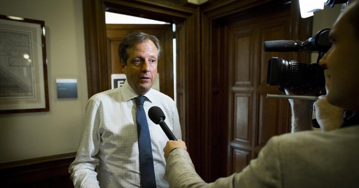 Pechtold belt met 84-jarig slachtoffer rellen Haren | de Volkskrant