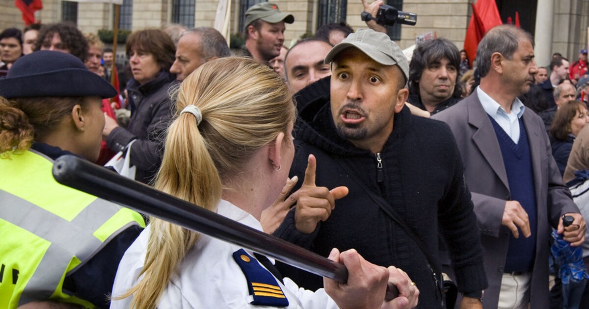 Geweld tegen politie toegenomen | de Volkskrant