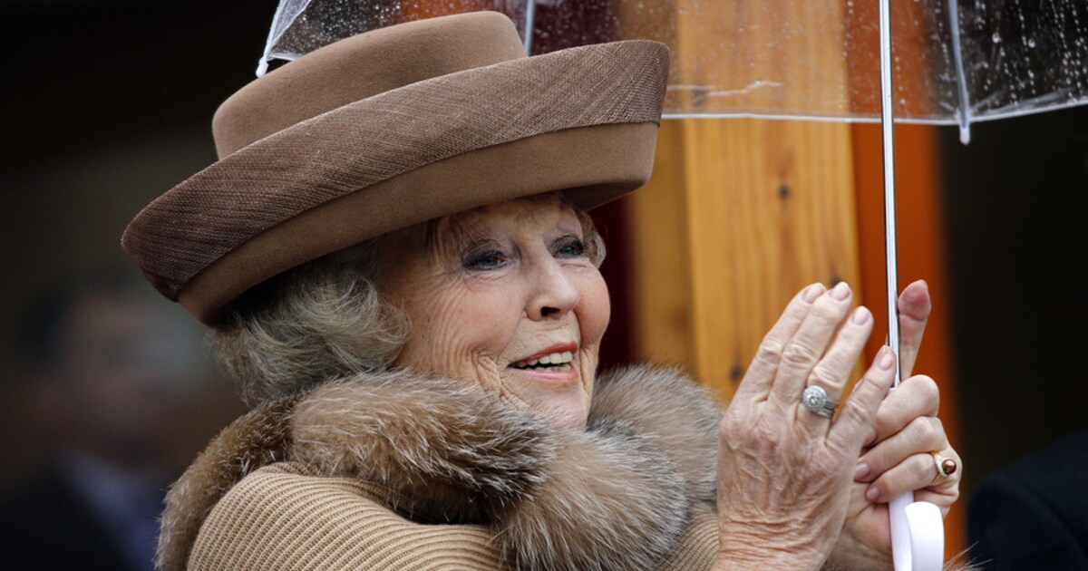 Koningin Beatrix opent Rijkmuseum | de Volkskrant