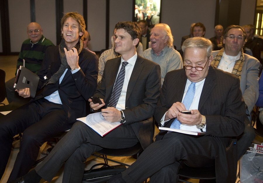 Collee en Ligthart completeren RvC Ajax | de Volkskrant