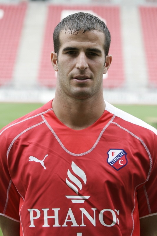 Standbeeld Di Tommaso in stadion FC Utrecht | de Volkskrant