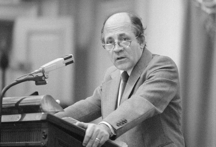 Oud-politicus Henk Waltmans (83) overleden | de Volkskrant