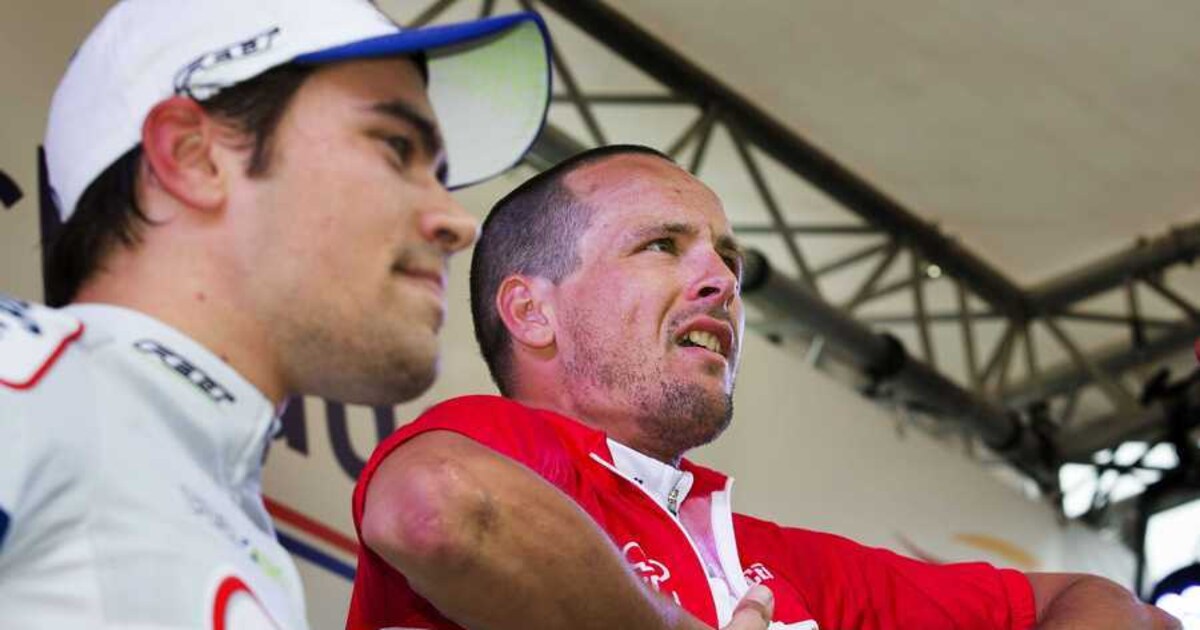 Ook ploegleiding jubelt mee met 'killer Johnny' | de Volkskrant