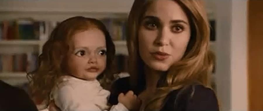 Beelden van 'Chuckesmee', de pop die te eng was voor 'Twilight' | de ...